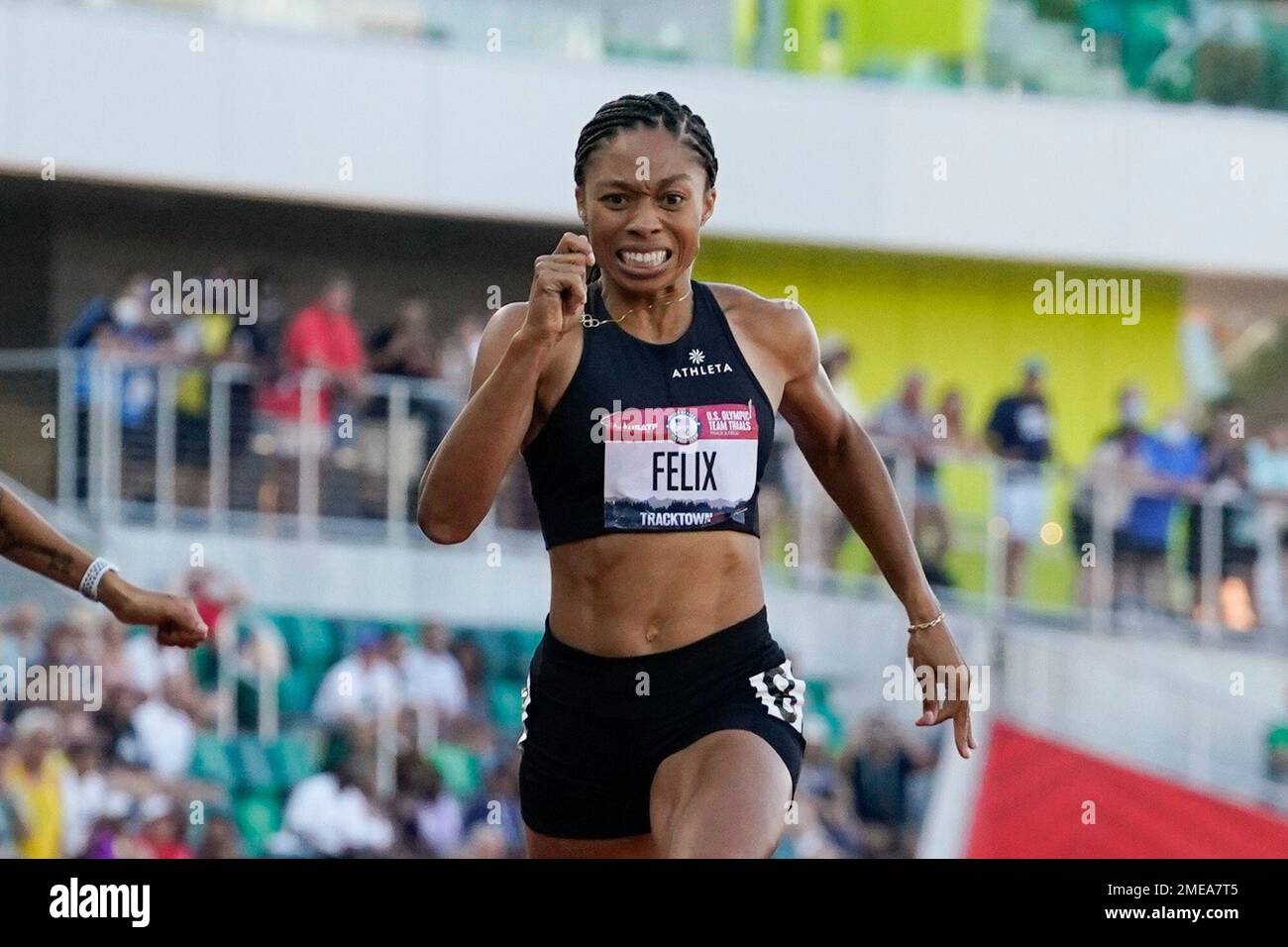 Allyson Felix finishes in second place in the women's 400-meter run at ...