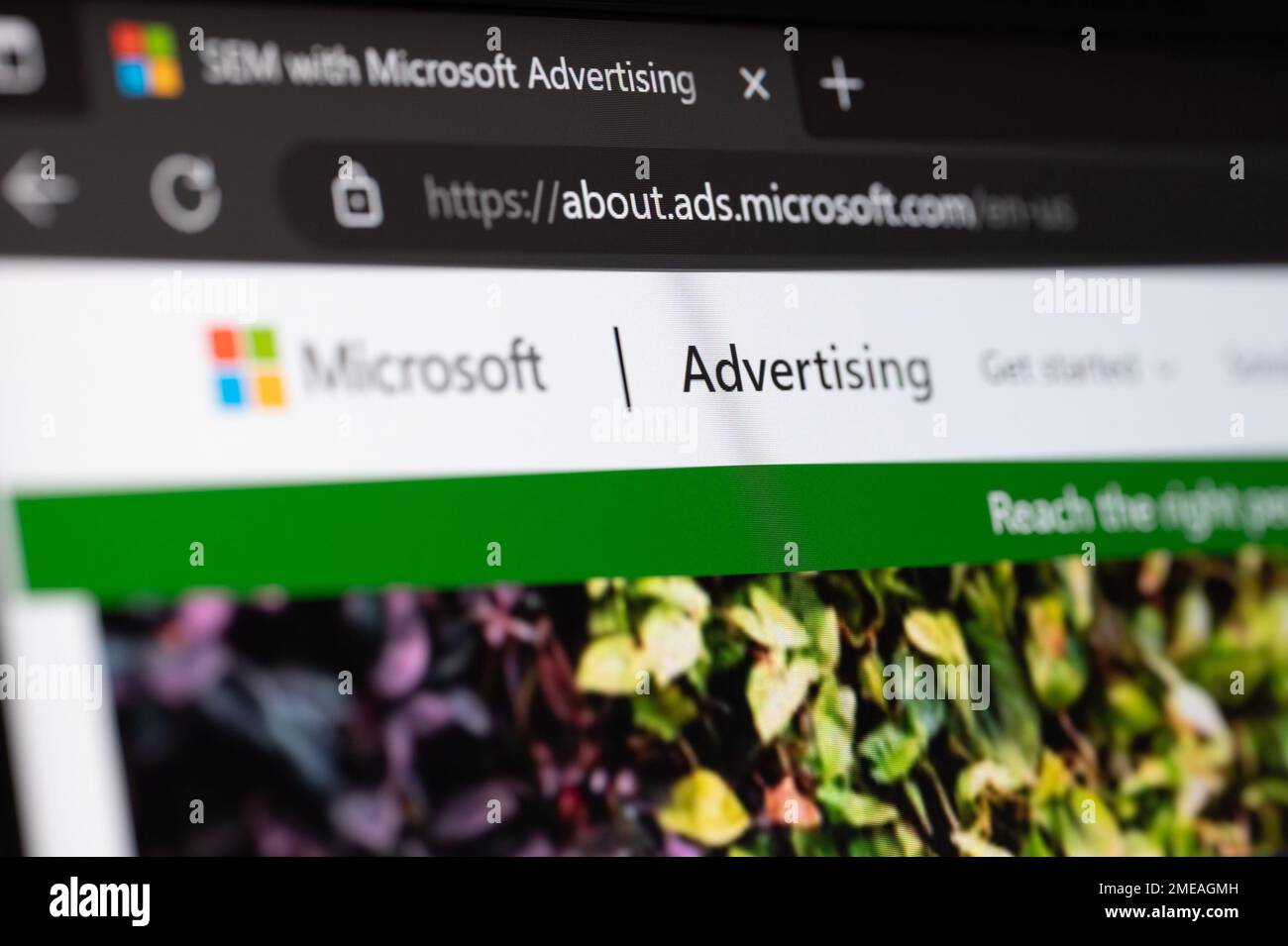 Microsoft advertising background hi-res stock photography and images ...