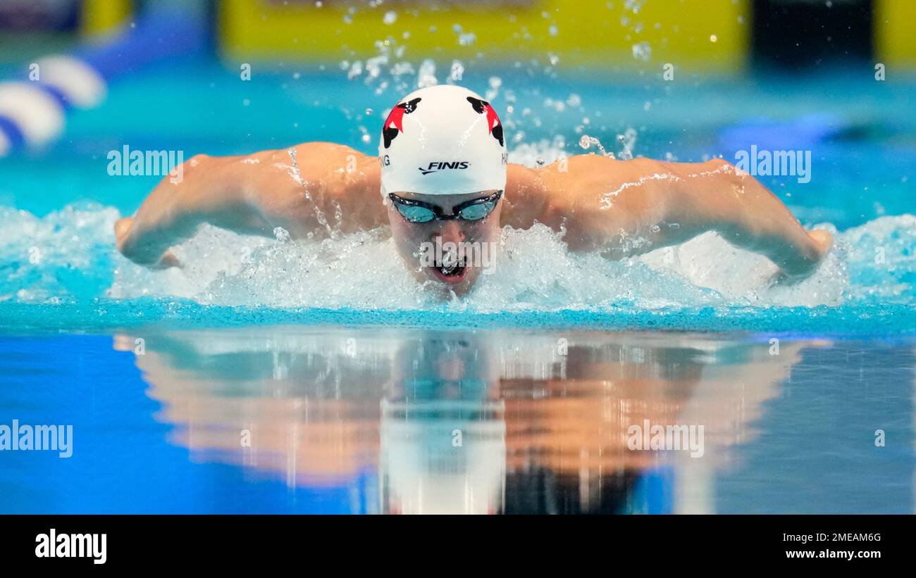 Zach Harting competes in the men's 200-meter butterfly final during ...