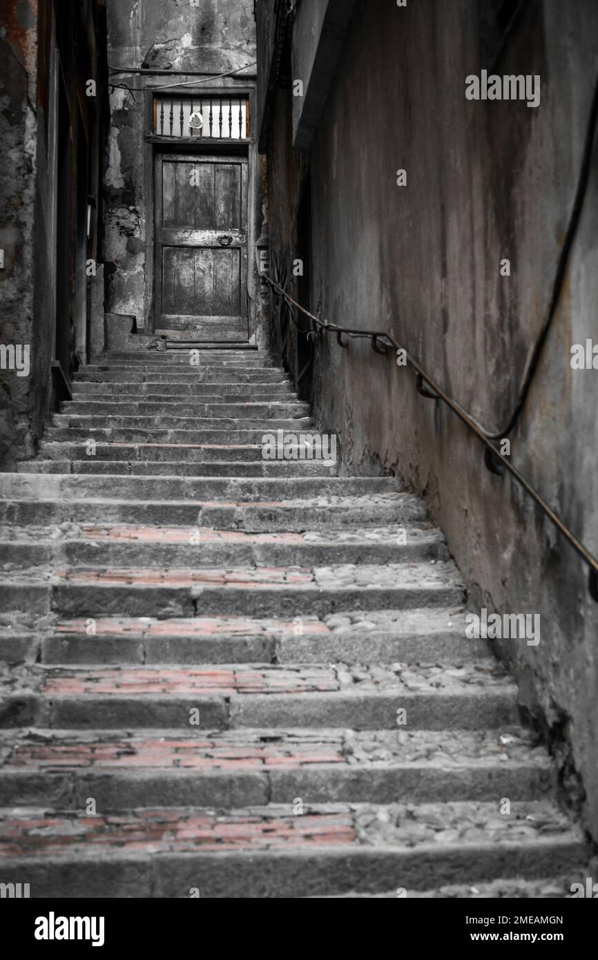 Very old stairway hi-res stock photography and images - Alamy