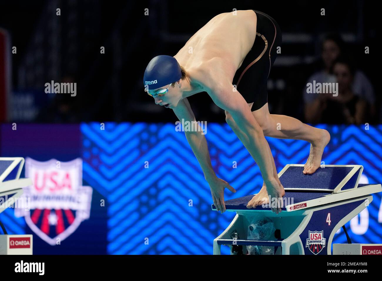 Jake Mitchell dives at the start of his lone men's 400 freestyle ...