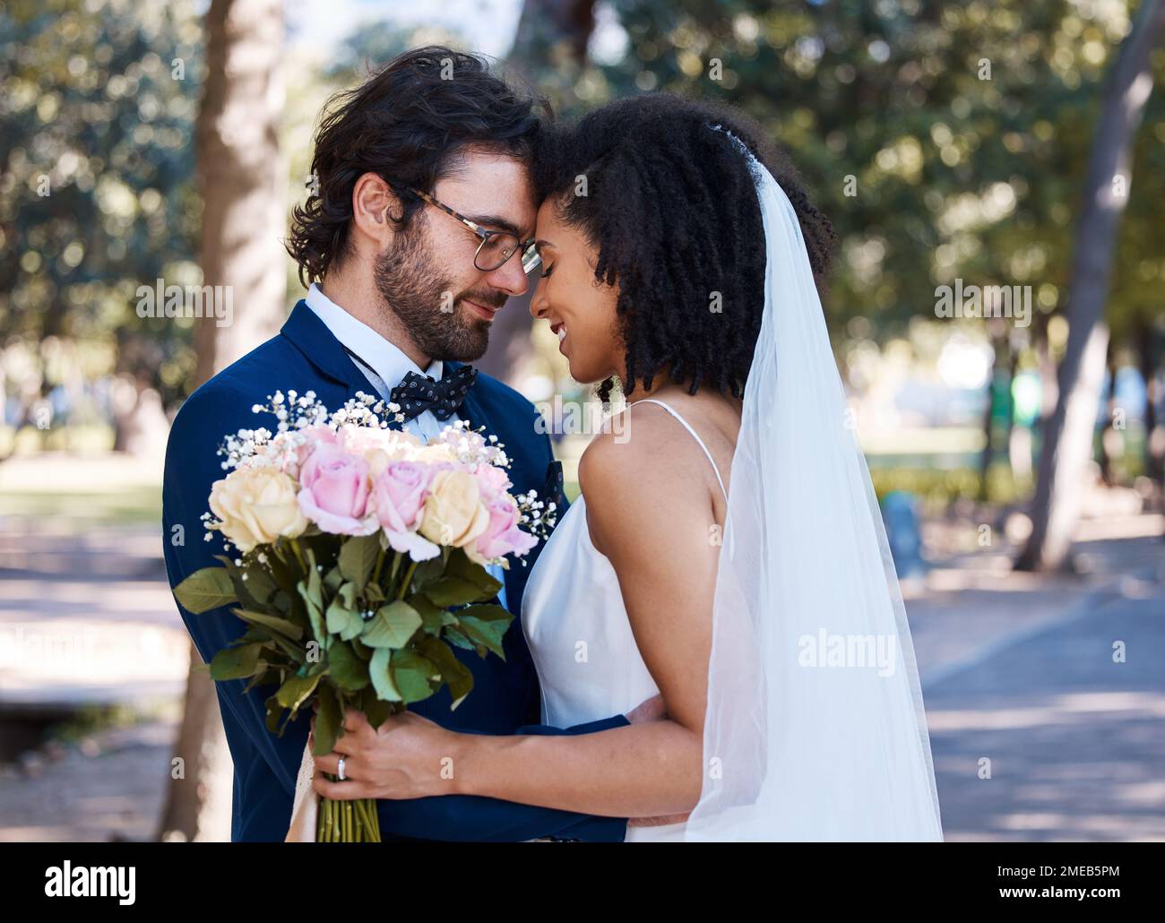 Wedding park hi-res stock photography and images - Alamy