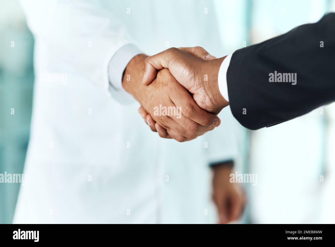 Hospital business man hi-res stock photography and images - Alamy