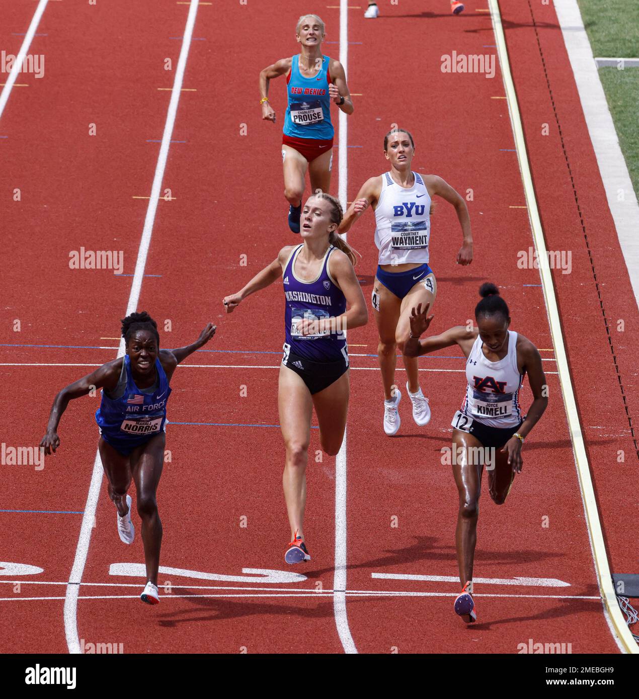 Air Force's Mahala Norris, left, narrowly edges out Auburn's Joyce ...
