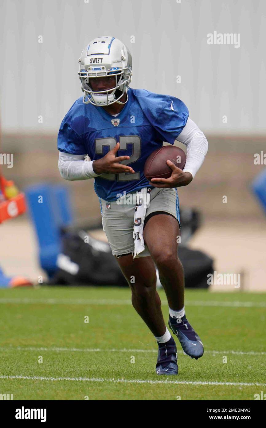 Detroit Lions running back D'Andre Swift (32) runs the ball during an ...