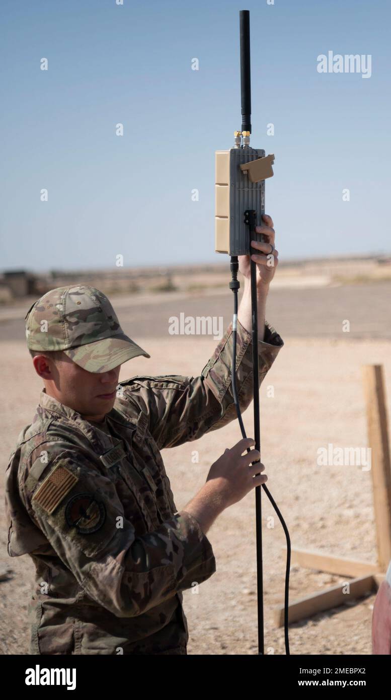 Raven communication hi-res stock photography and images - Alamy