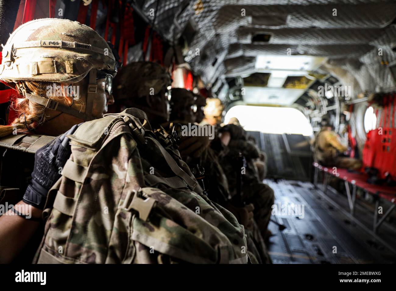 Soldiers with 5th Squad, White Platoon, 7th Squad Blue Platoon, and 8th ...