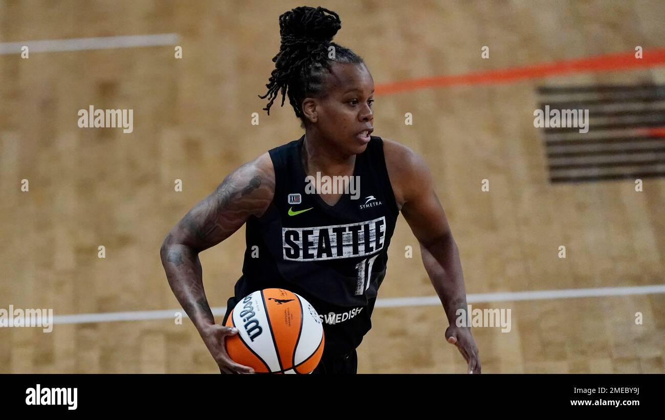 Seattle Storm guard Epiphanny Prince (11) works against the Atlanta ...