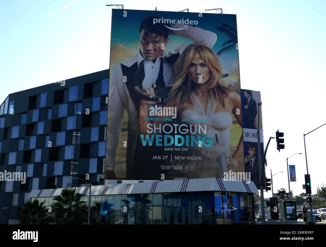 Billboard wedding | Beachweddingtips.com