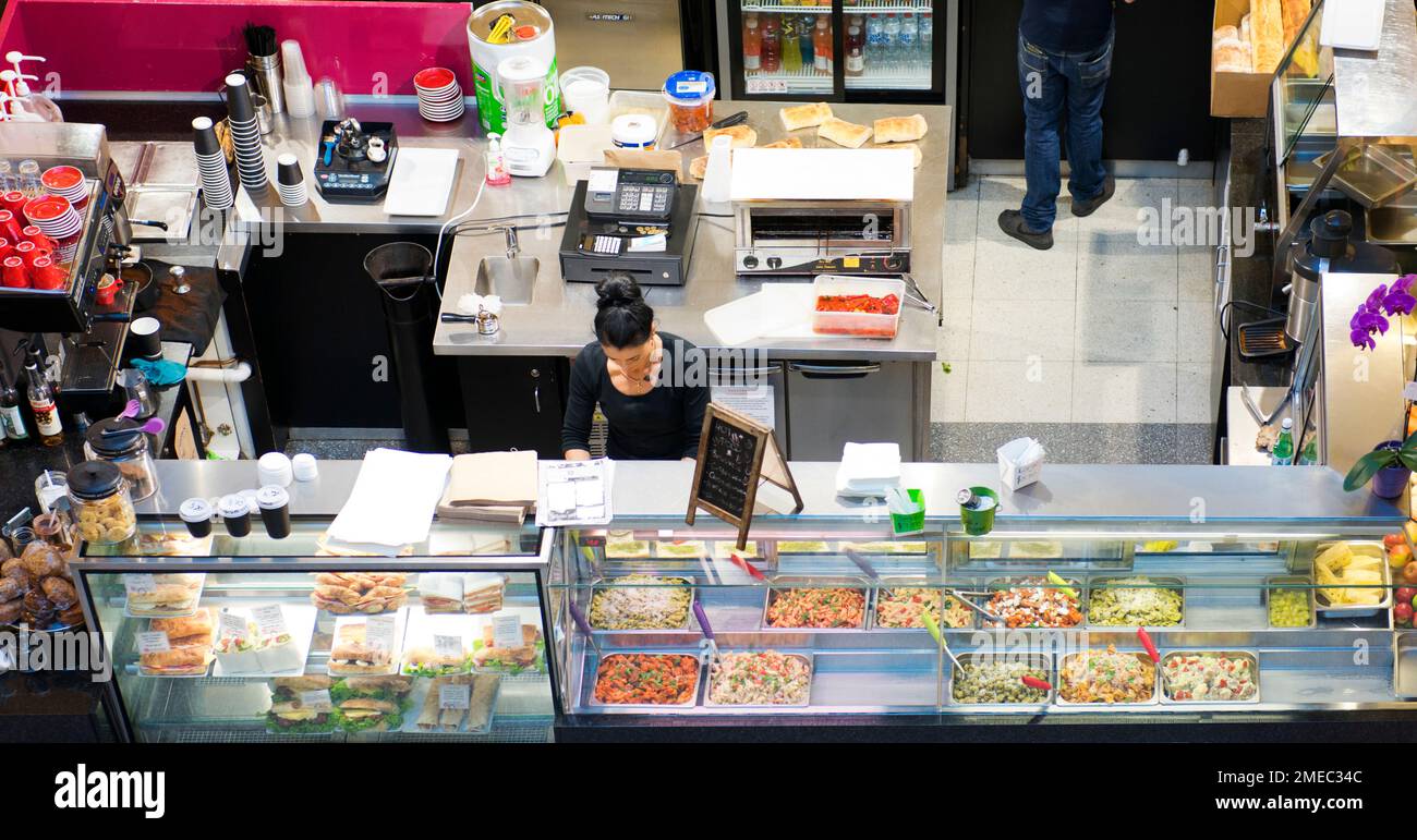 Shopping mall city life hi-res stock photography and images - Alamy