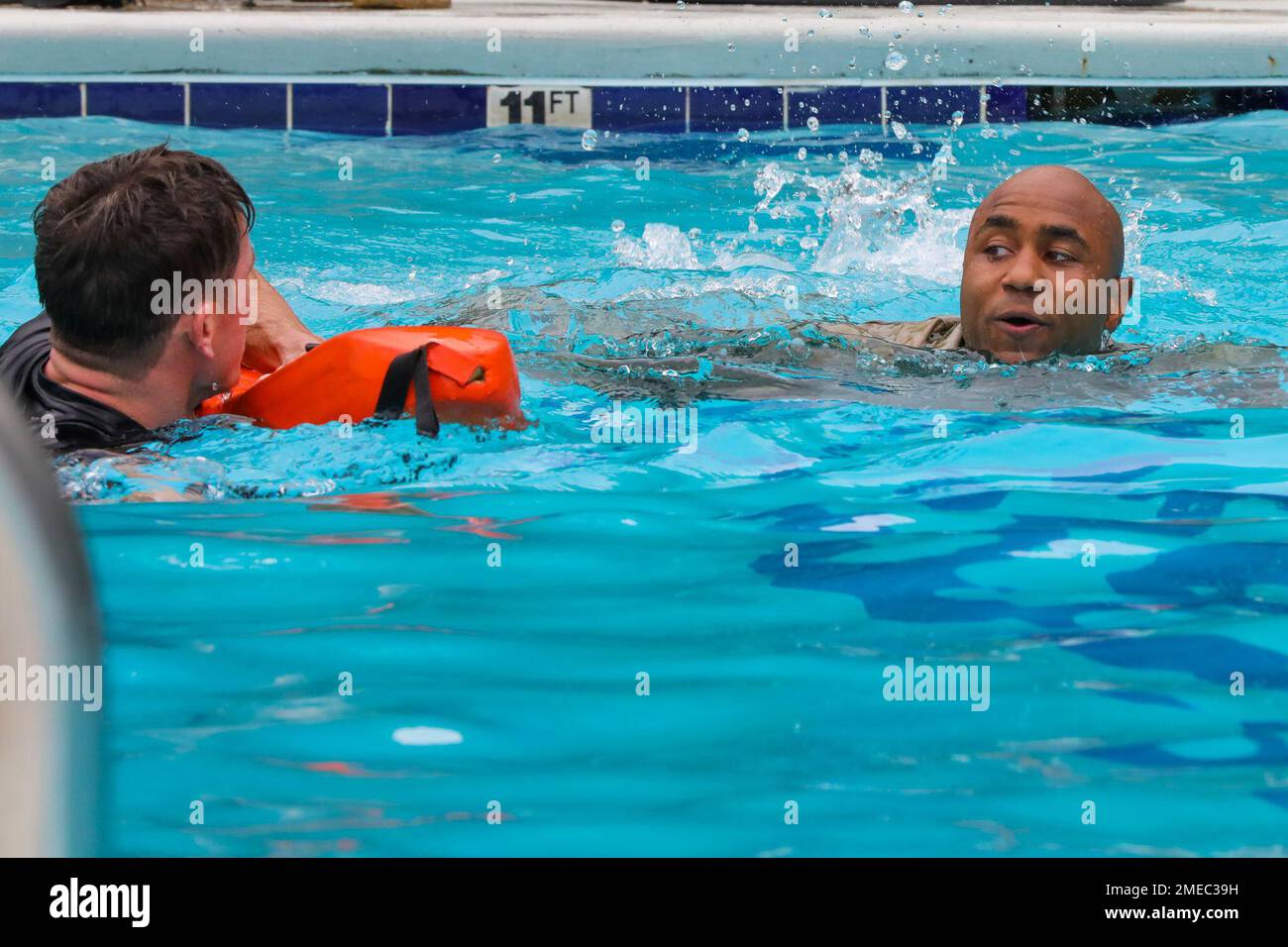 Combat water survival assessment hi-res stock photography and images ...