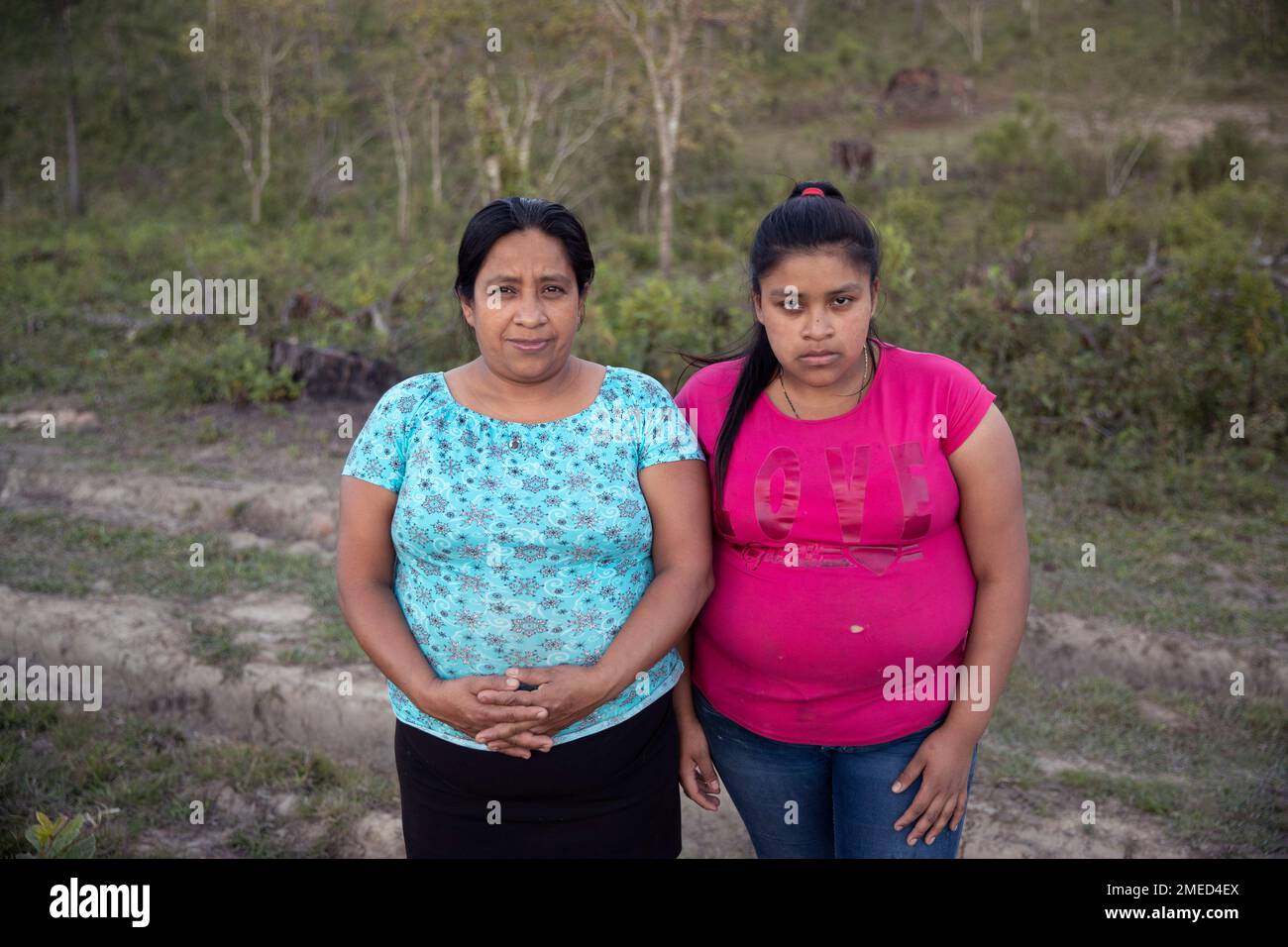 Alvina Jeronimo Perez poses for a photo with her teenage daughter ...