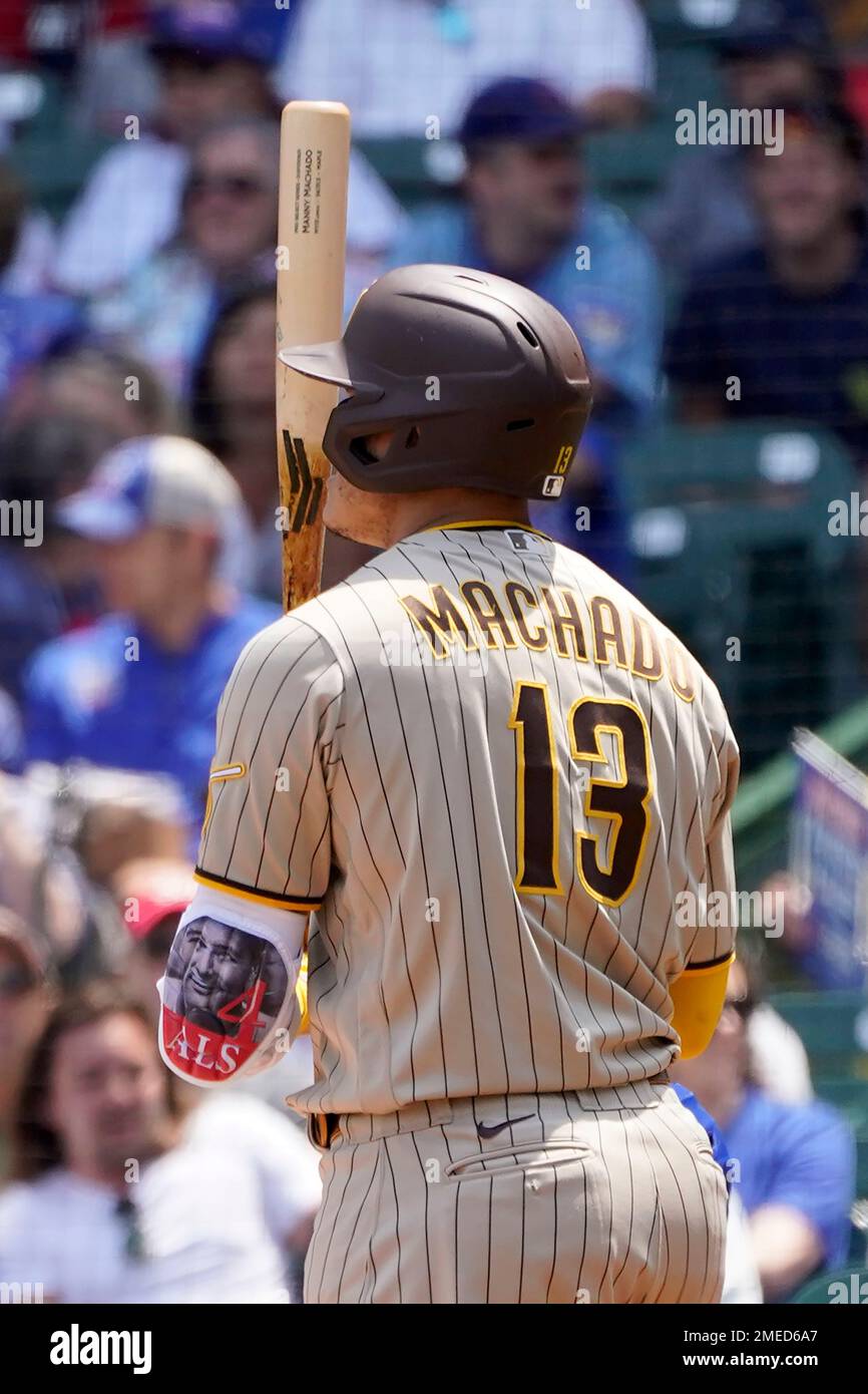 Wearing a Lou Gehrig ALS elbow protector, San Diego Padres' Manny ...