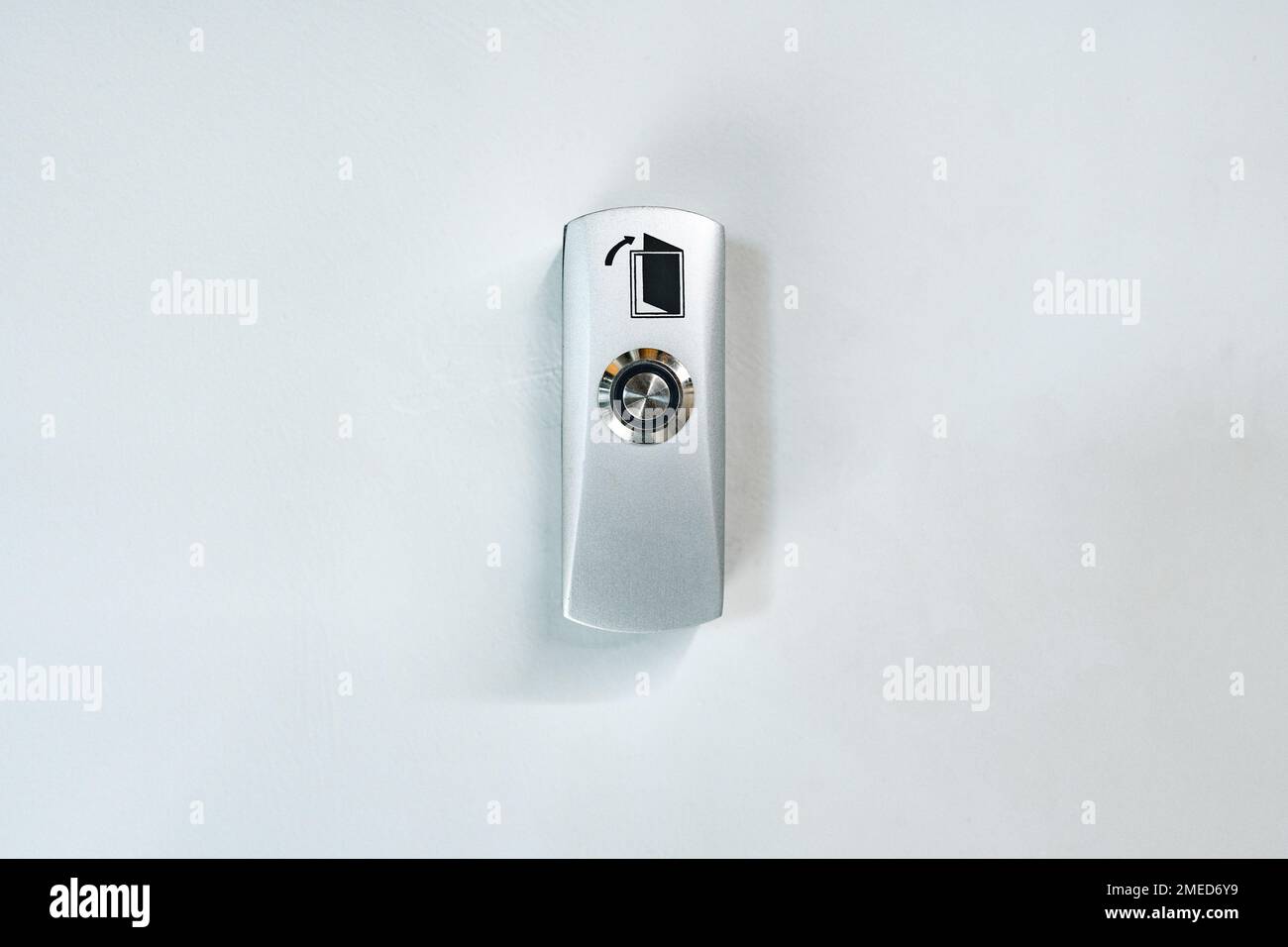 Electronic key access system door lock on the wall Stock Photo - Alamy