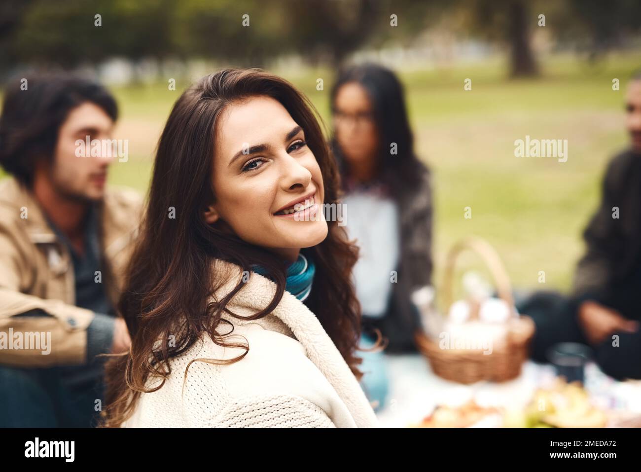 Woman enjoying a day out socializing hi-res stock photography and ...