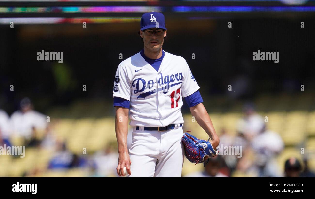 Los Angeles Dodgers relief pitcher Joe Kelly (17) stands on the mound ...