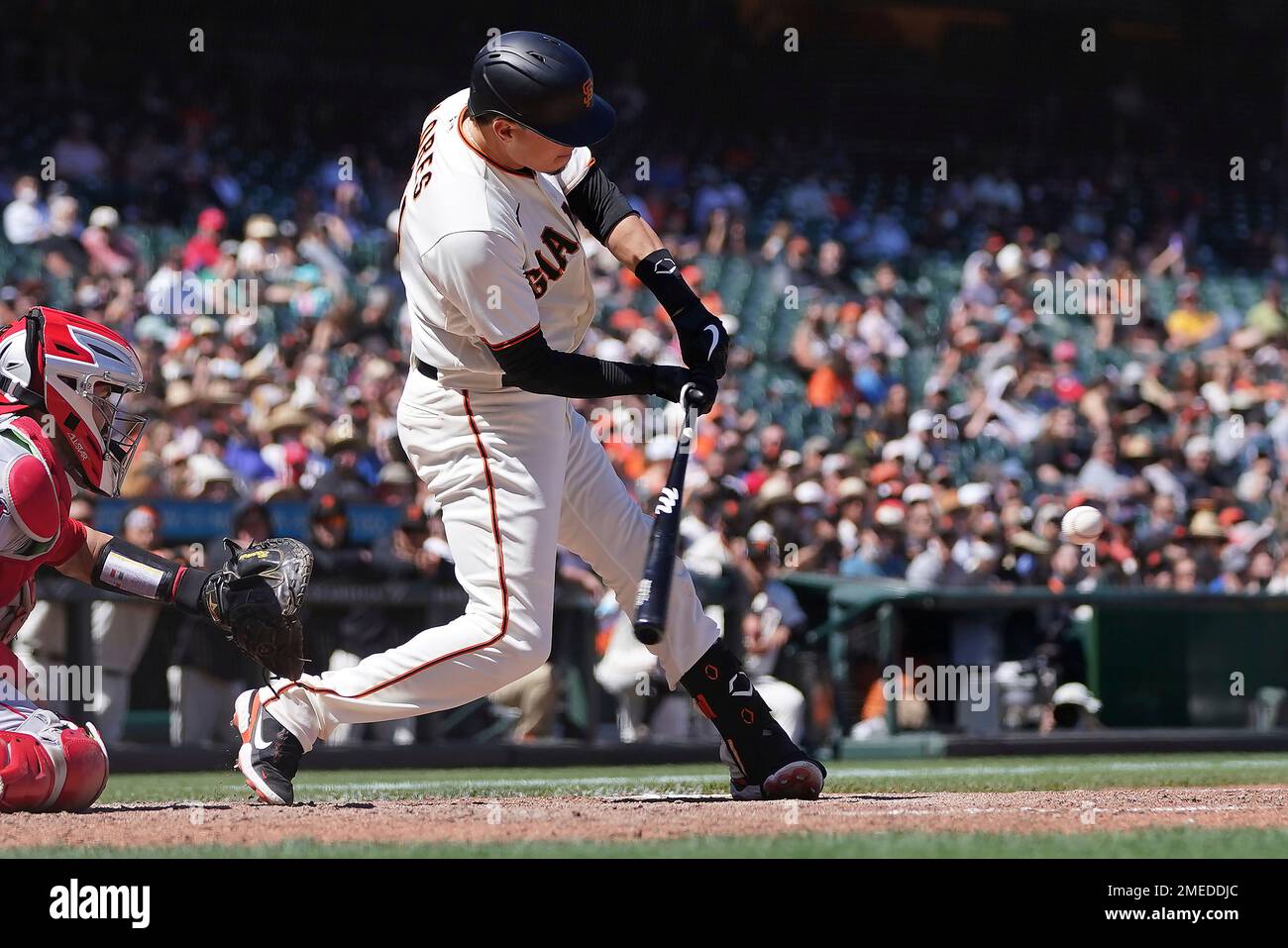 San Francisco Giants' Wilmer Flores hits a double to drive in a run ...