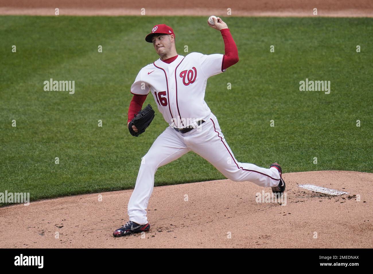 Washington Nationals starting pitcher Patrick Corbin throws a pitch to ...