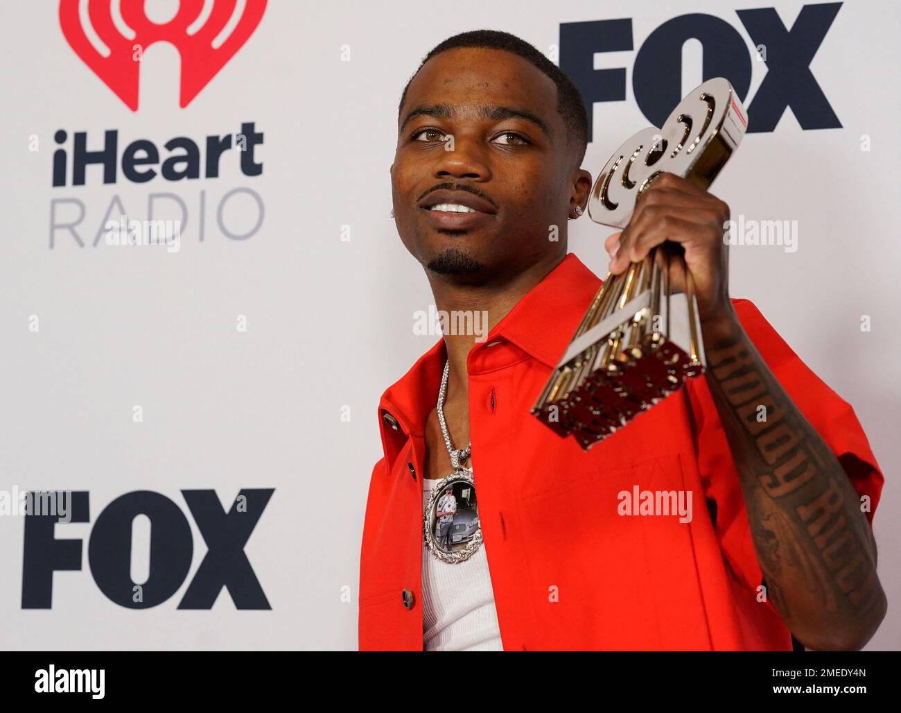 Roddy Ricch, winner of the award for hip-hop artist of the year ...