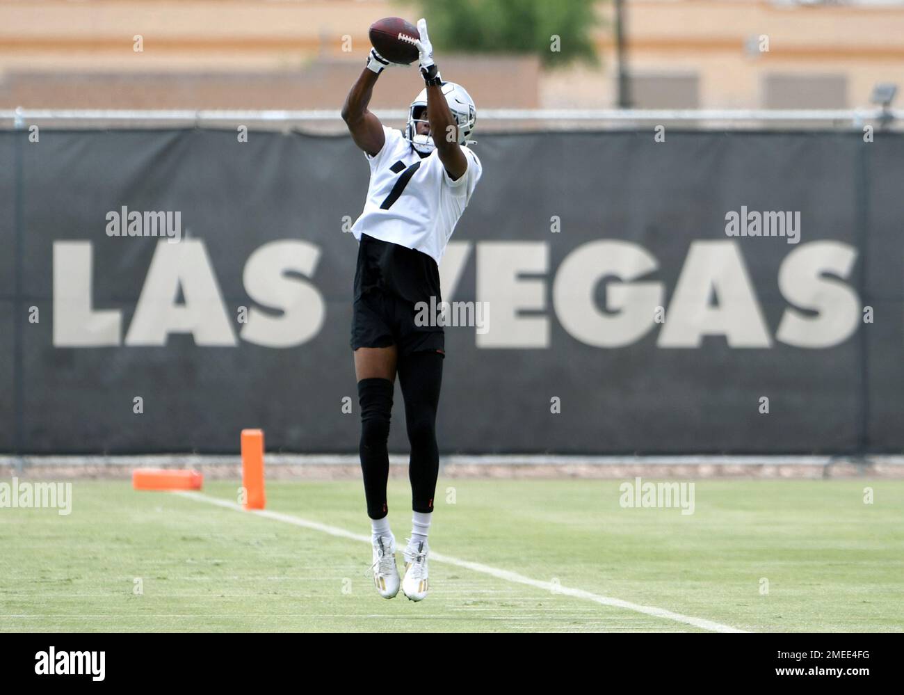 Las Vegas Raiders wide receiver Zay Jones makes a catch during an NFL ...