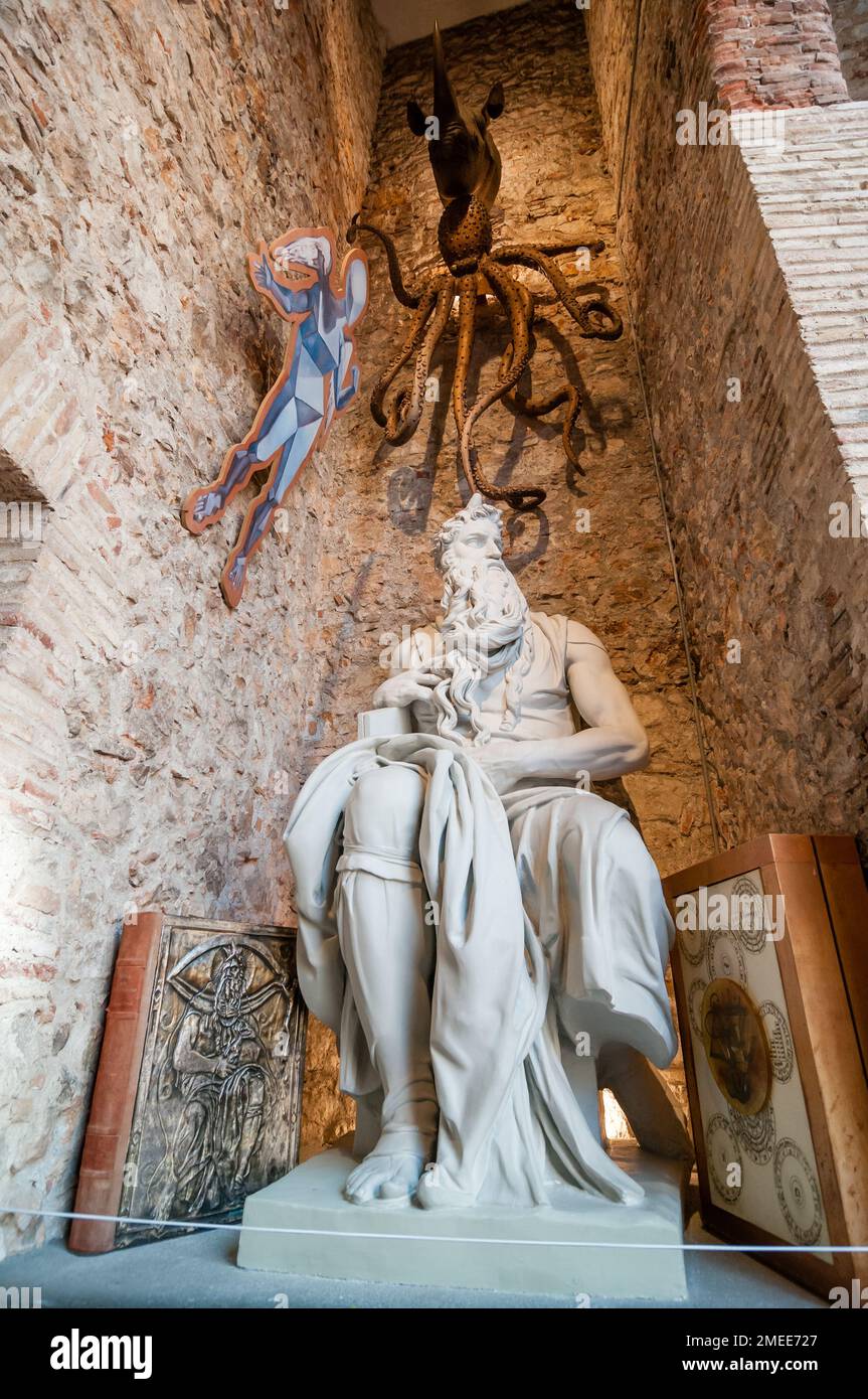 Neptune sea good sculpture, Dalí Theatre-Museum, Figueres, Catalonia ...