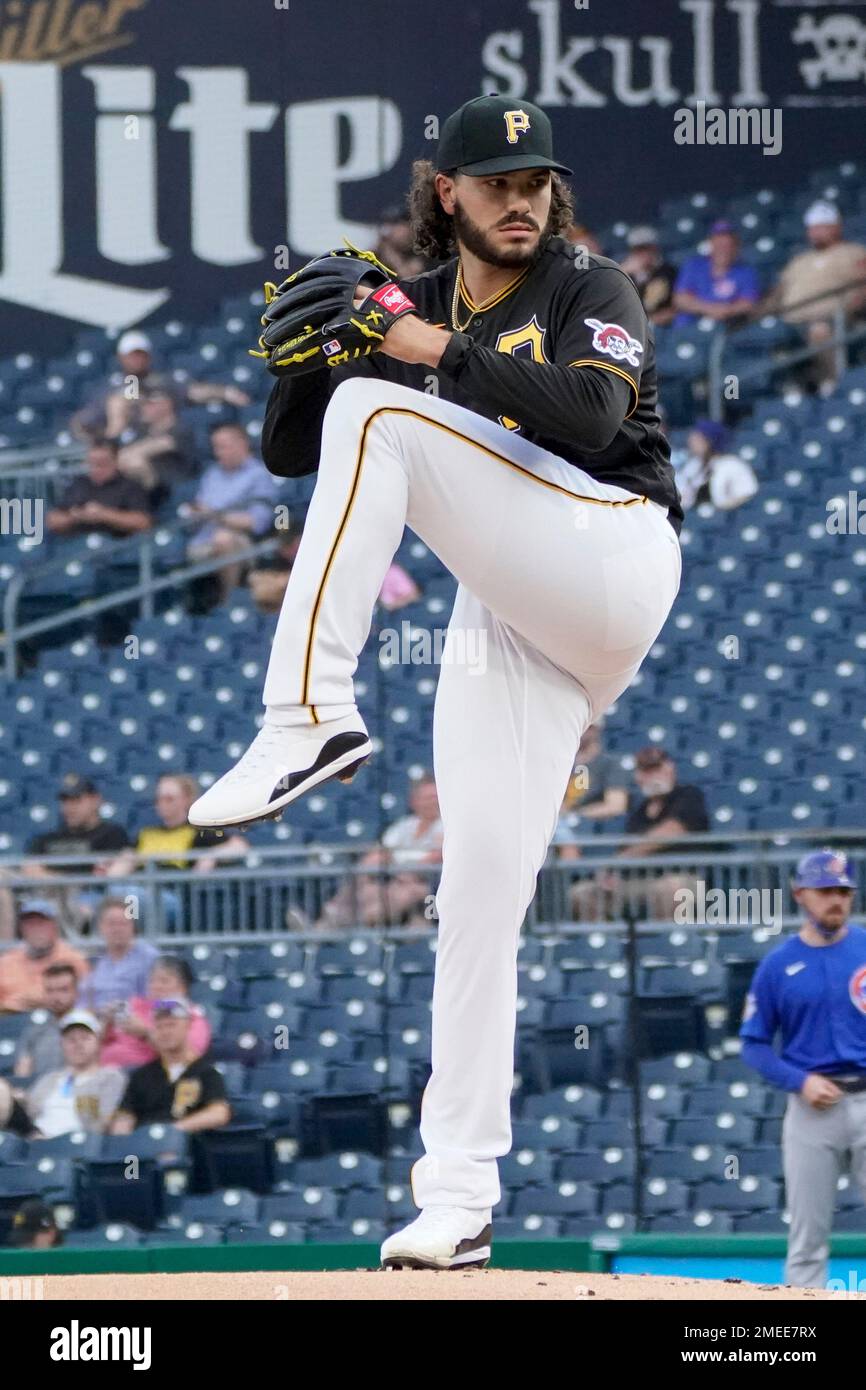 Pittsburgh Pirates starter Cody Ponce pitches against the Chicago Cubs ...