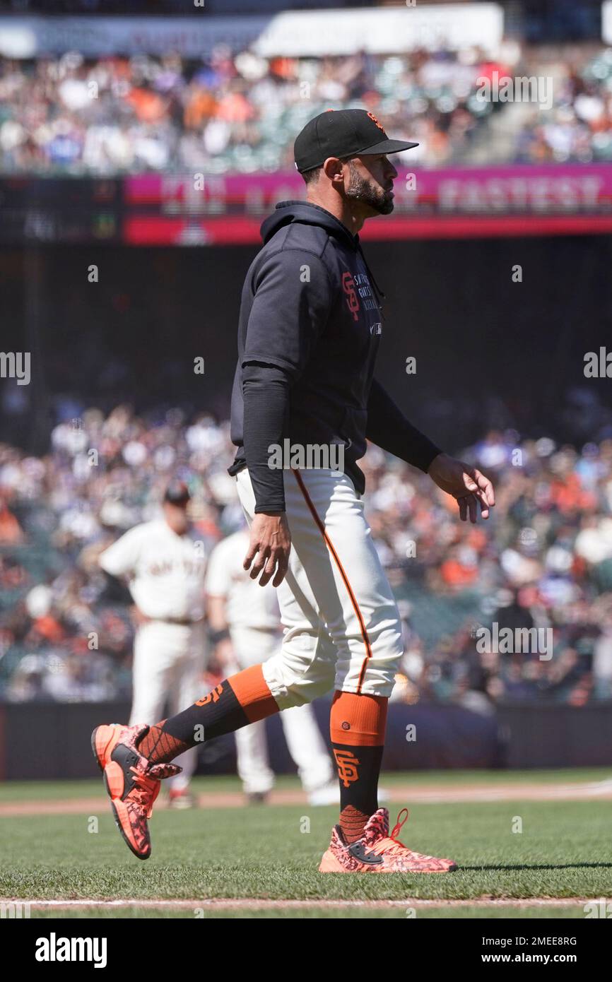 San Francisco Giants manager Gabe Kapler against the Los Angeles ...