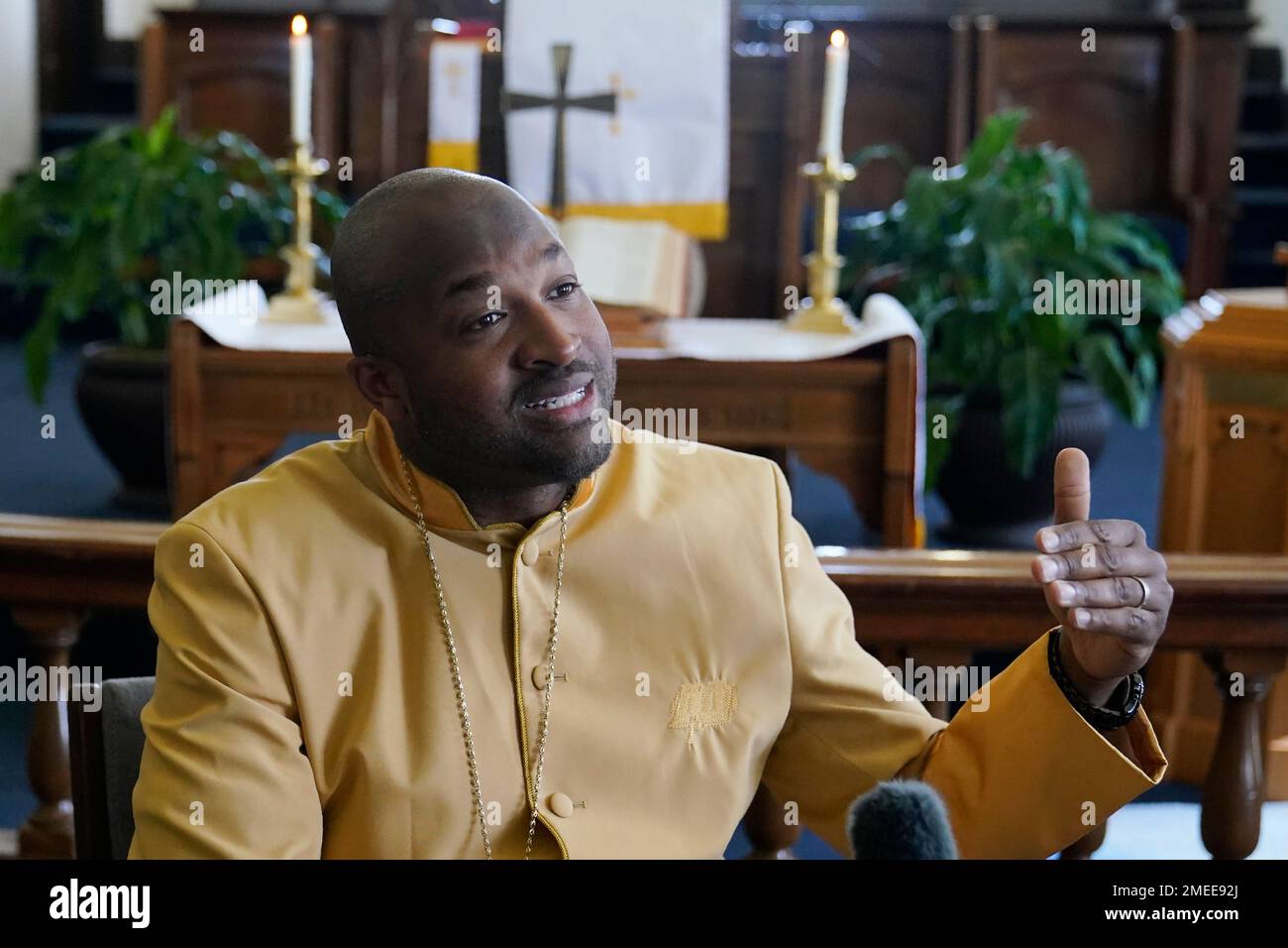 The Rev. Robert Turner, Pastor of Historic Vernon African Methodist ...