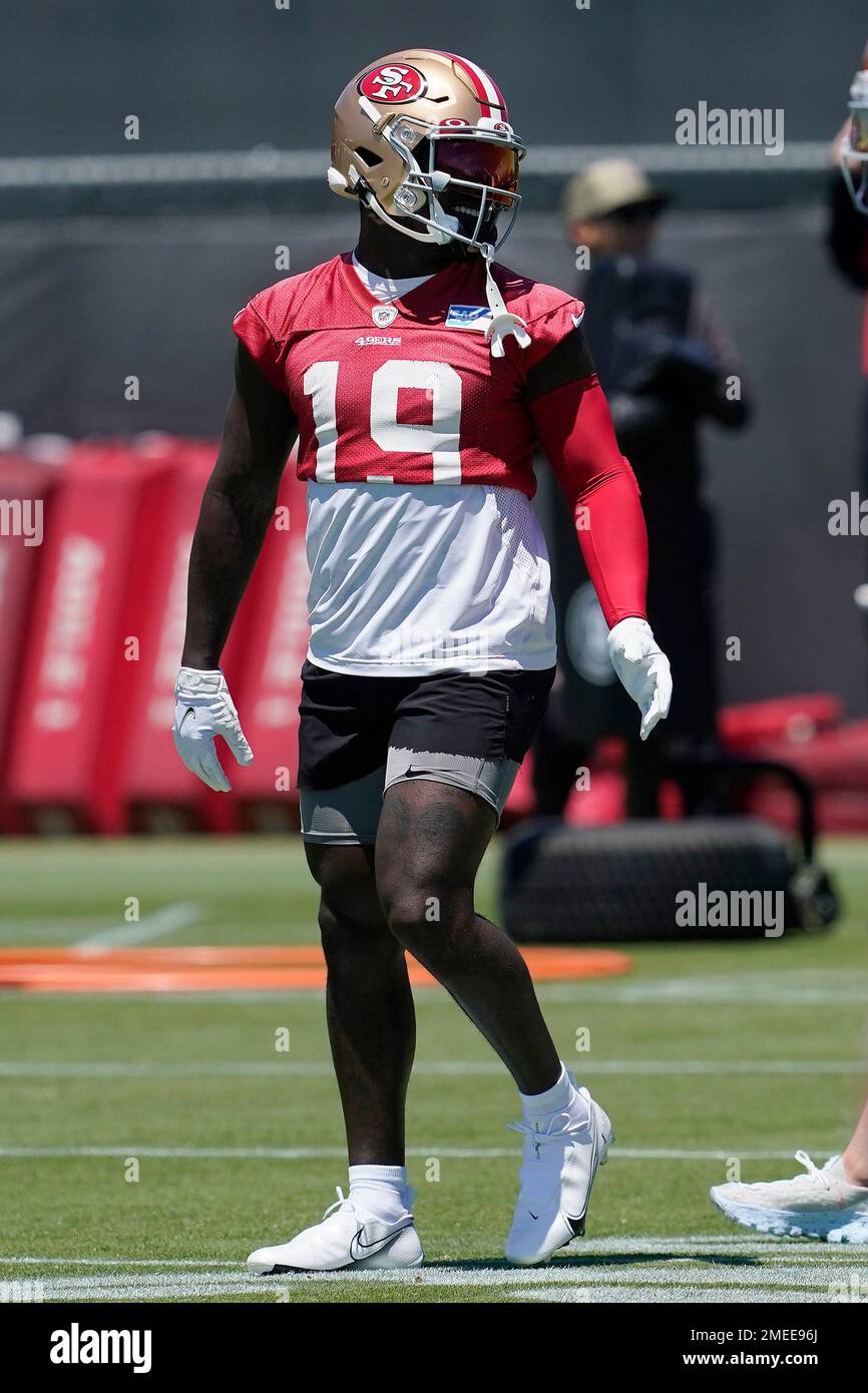 San Francisco 49ers wide receiver Deebo Samuel walks on the field at ...