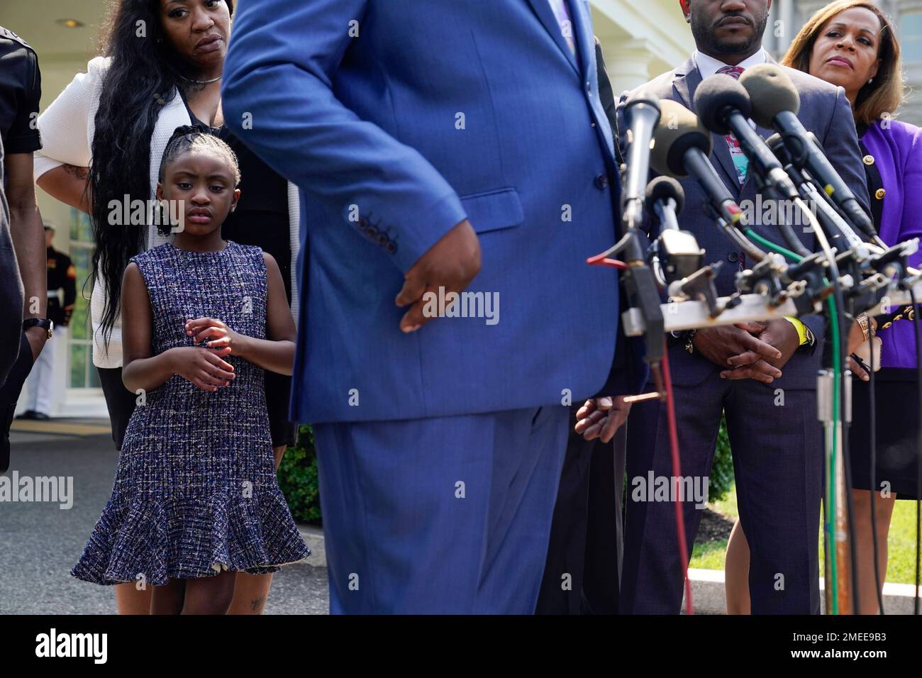 Gianna Floyd, the daughter of George Floyd, and her mother Roxie ...