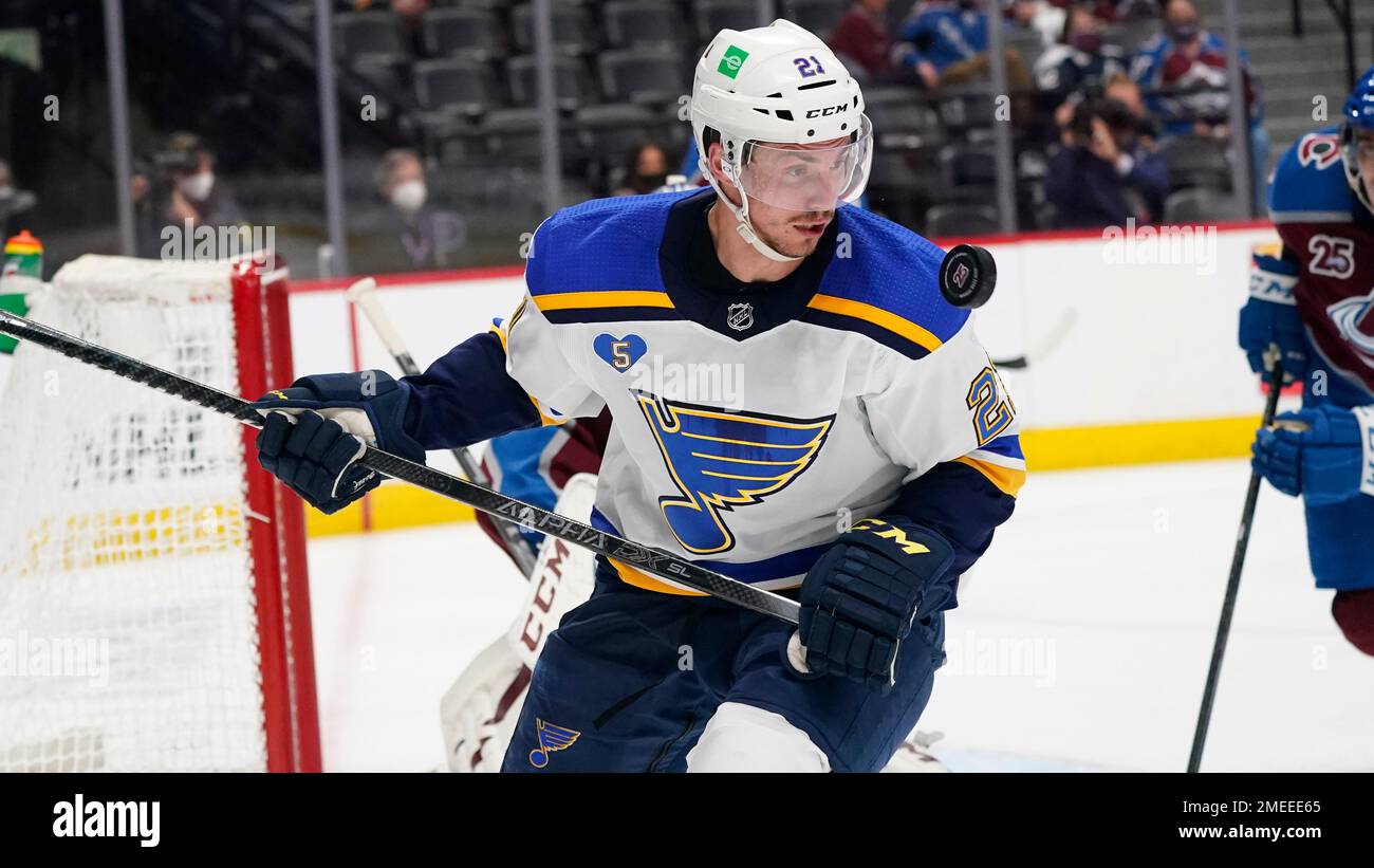 St. Louis Blues center Tyler Bozak (21) in the third period of Game 2 ...