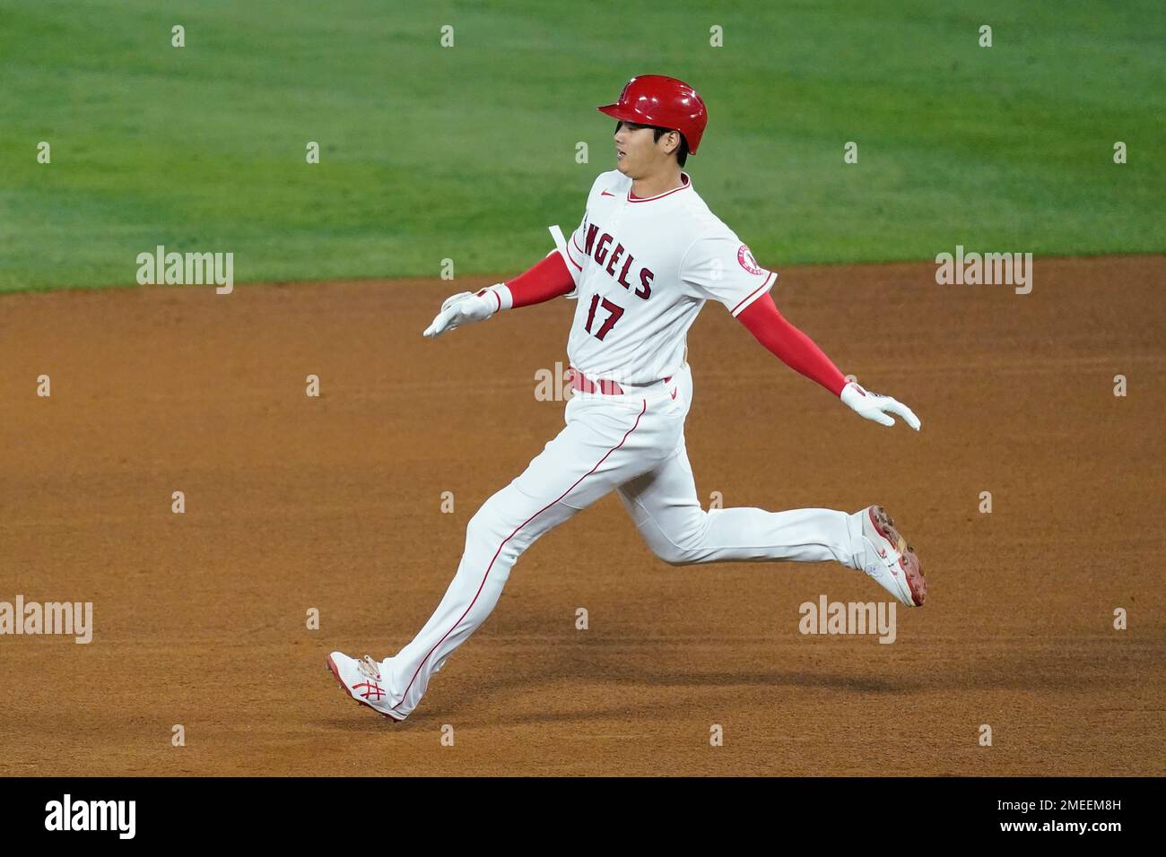 Los Angeles Angels designated hitter Shohei Ohtani (17) doubles during ...