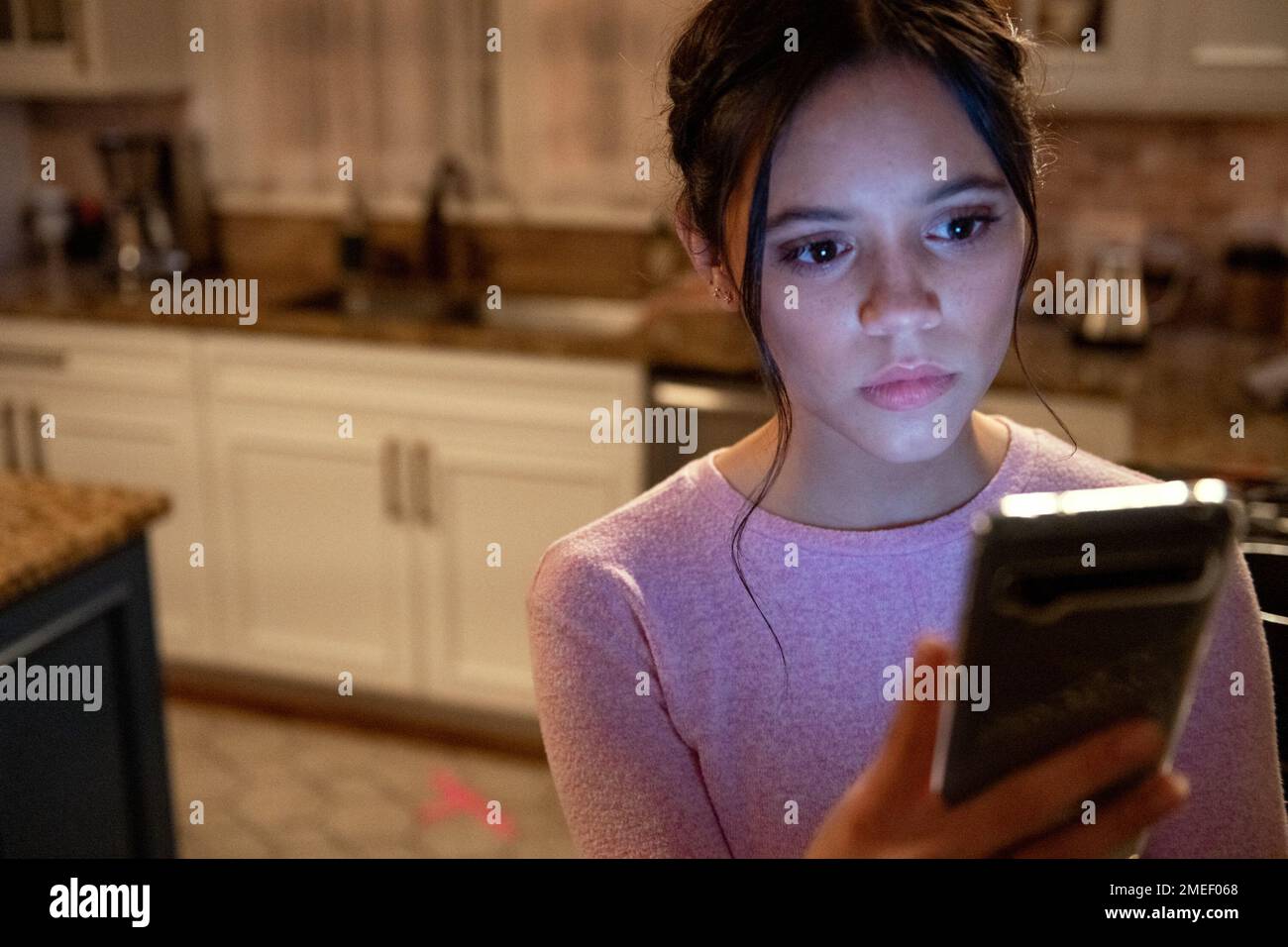 Jenna ortega scream hi-res stock photography and images - Alamy