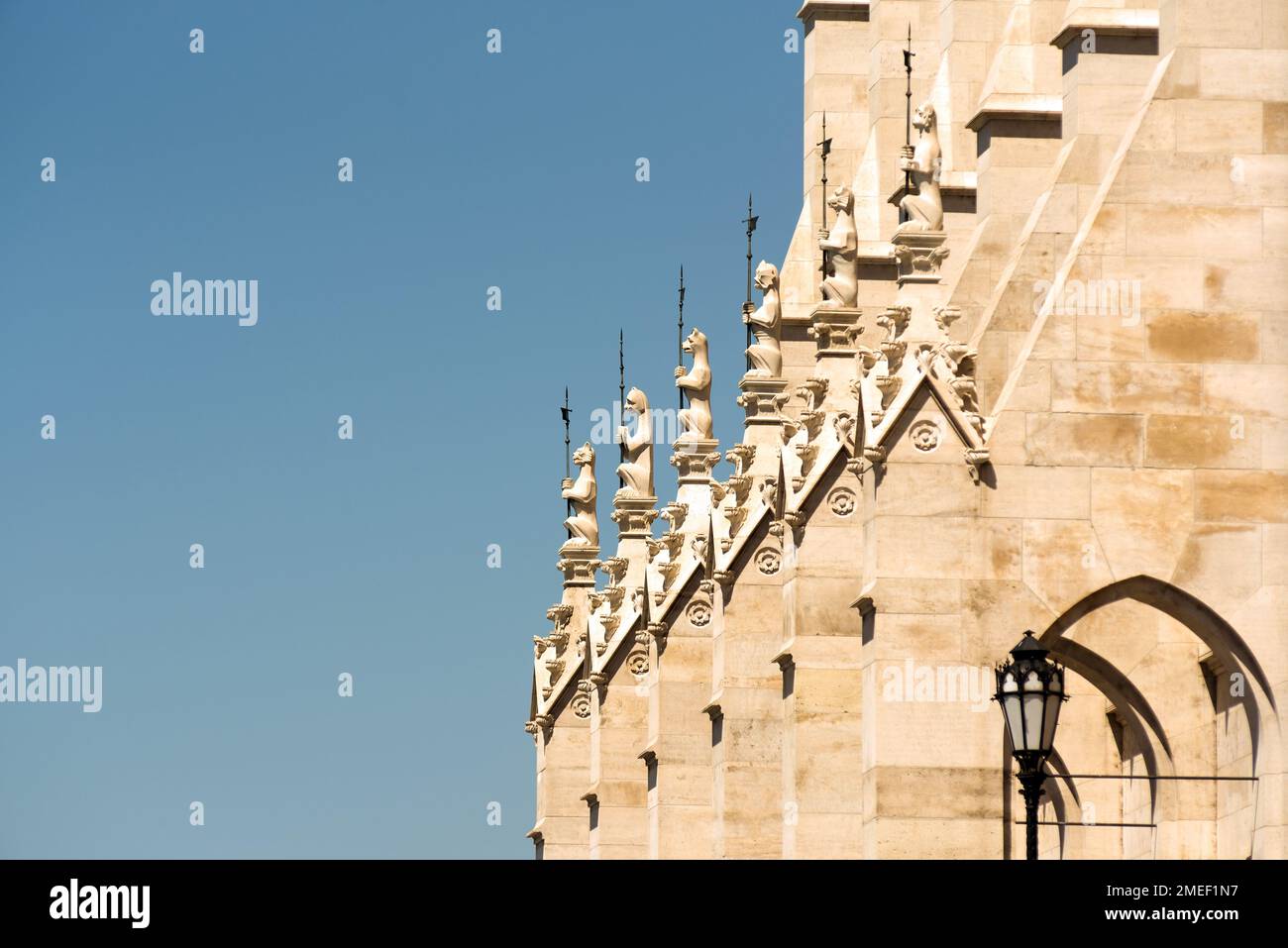 Sculpture carved row line hi-res stock photography and images - Alamy