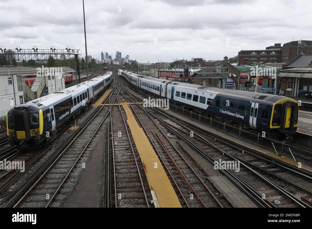 National Rail FirstGroup Signs New National Rail Contracts For South