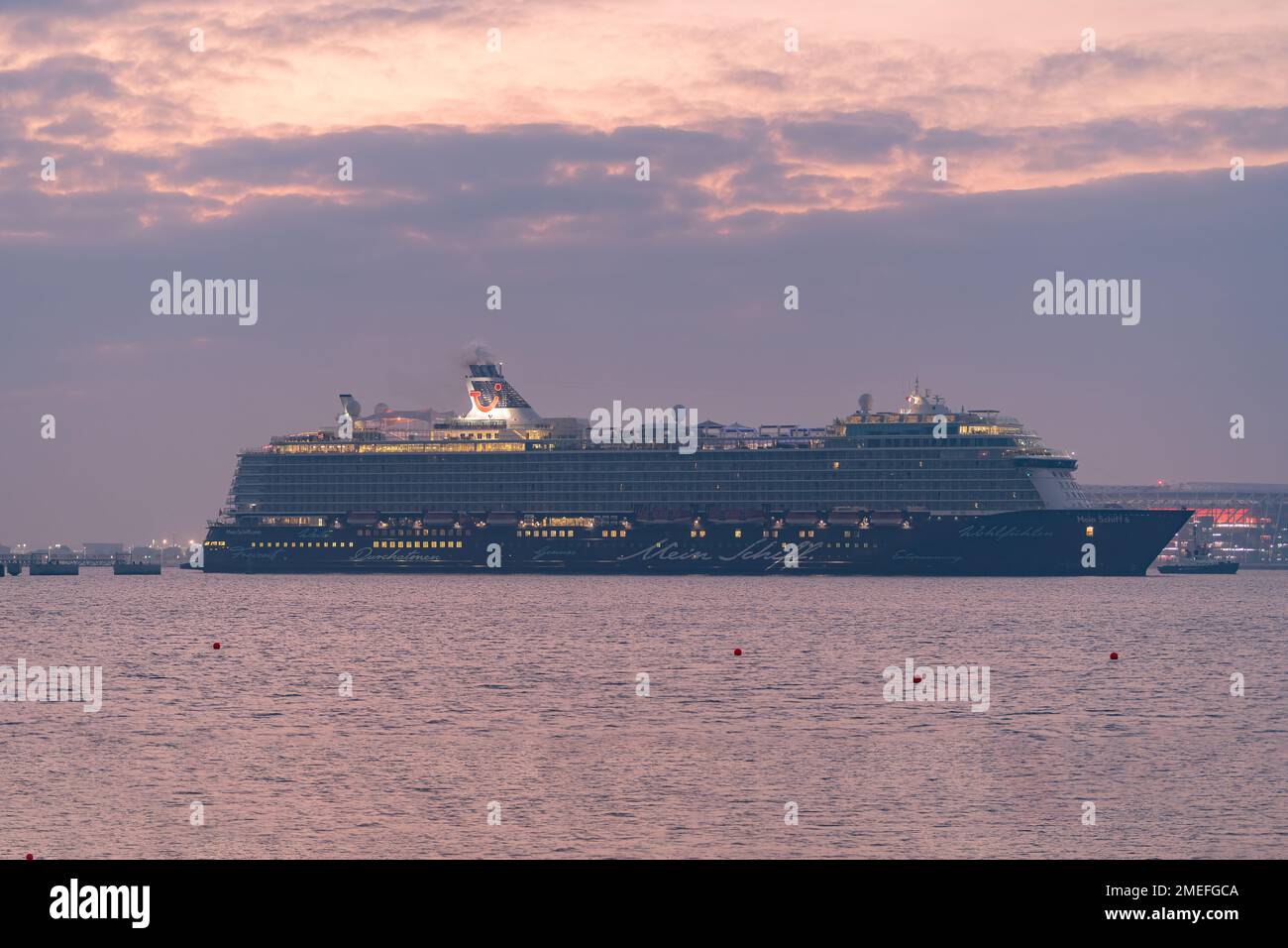 ocean cruise liner Main Schiff 2 moored in the Mina Port Doha Stock ...