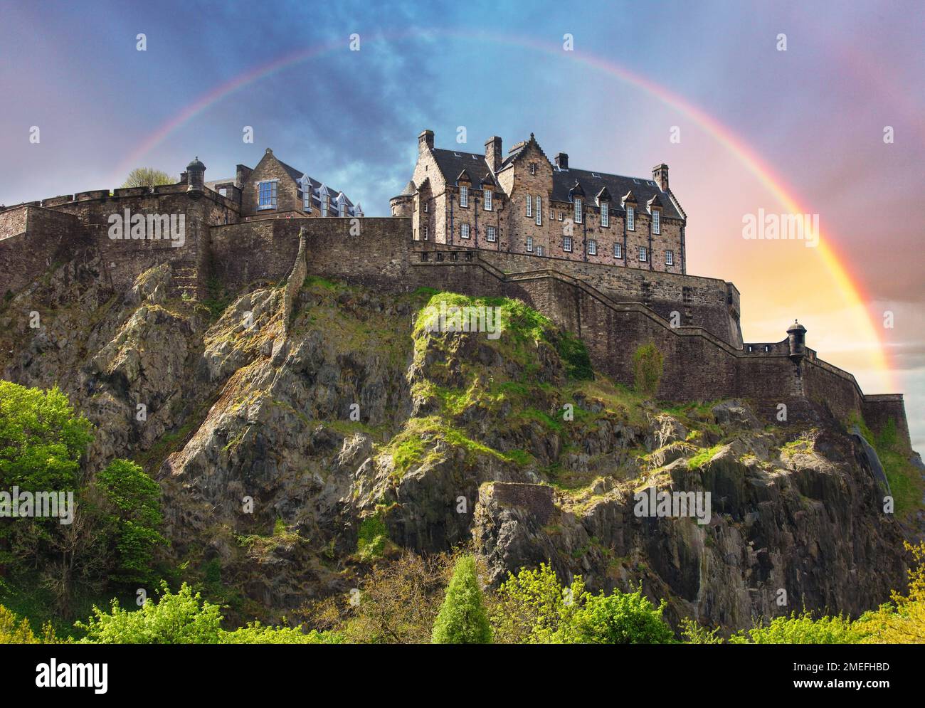 Scottish castle rainbow hi-res stock photography and images - Alamy