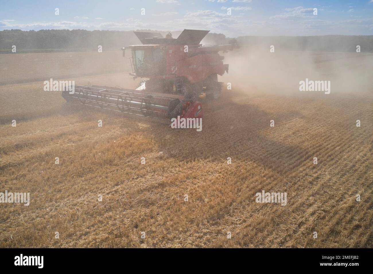 Case ih axial flow combine hi-res stock photography and images - Alamy