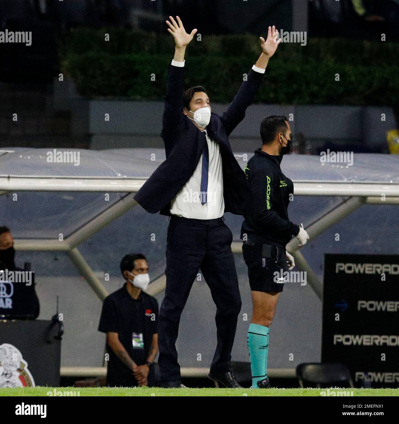 America's coach Santiago Solari gestures during a Mexican soccer league ...