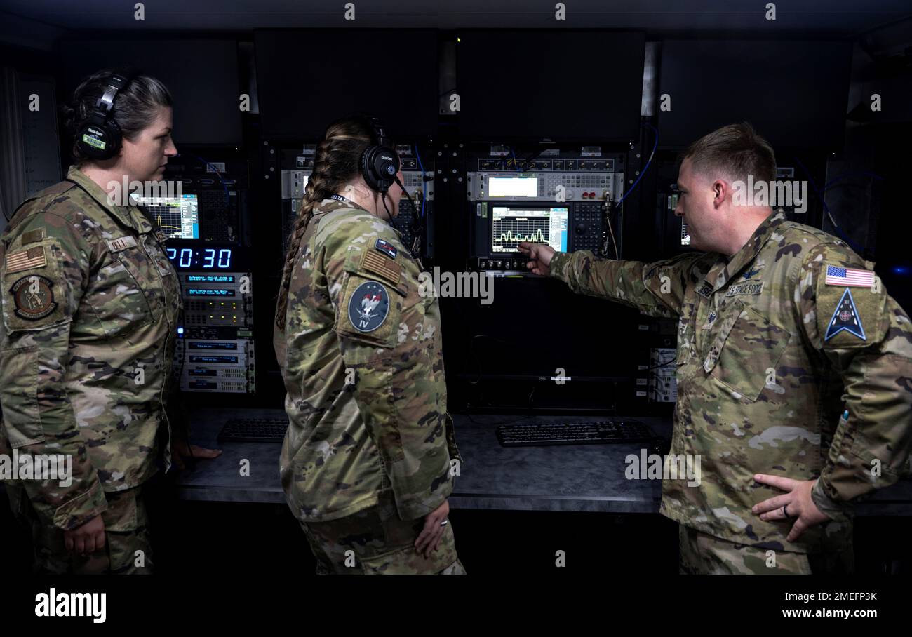 4th electronic warfare squadron hi-res stock photography and images - Alamy