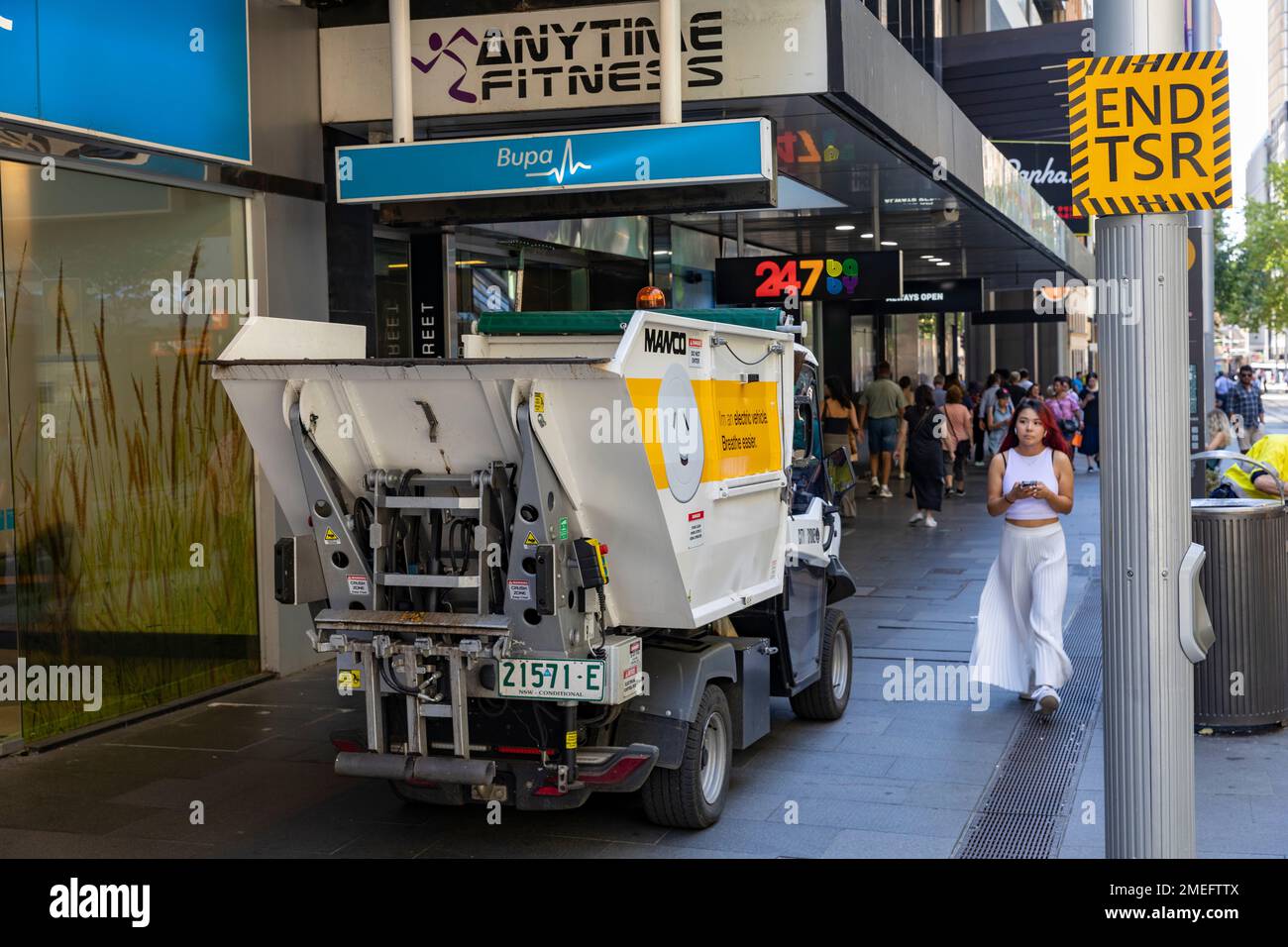 Electric vehicle Sydney waste rubbish garbage collection truck ...