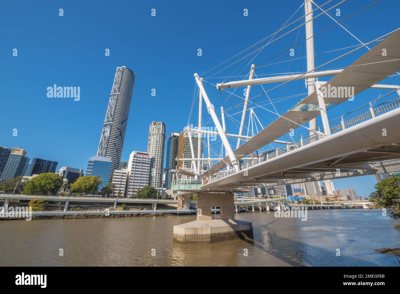 Kurilpa Bridge over the Brisbane River, Brisbane, Queensland, Australia ...