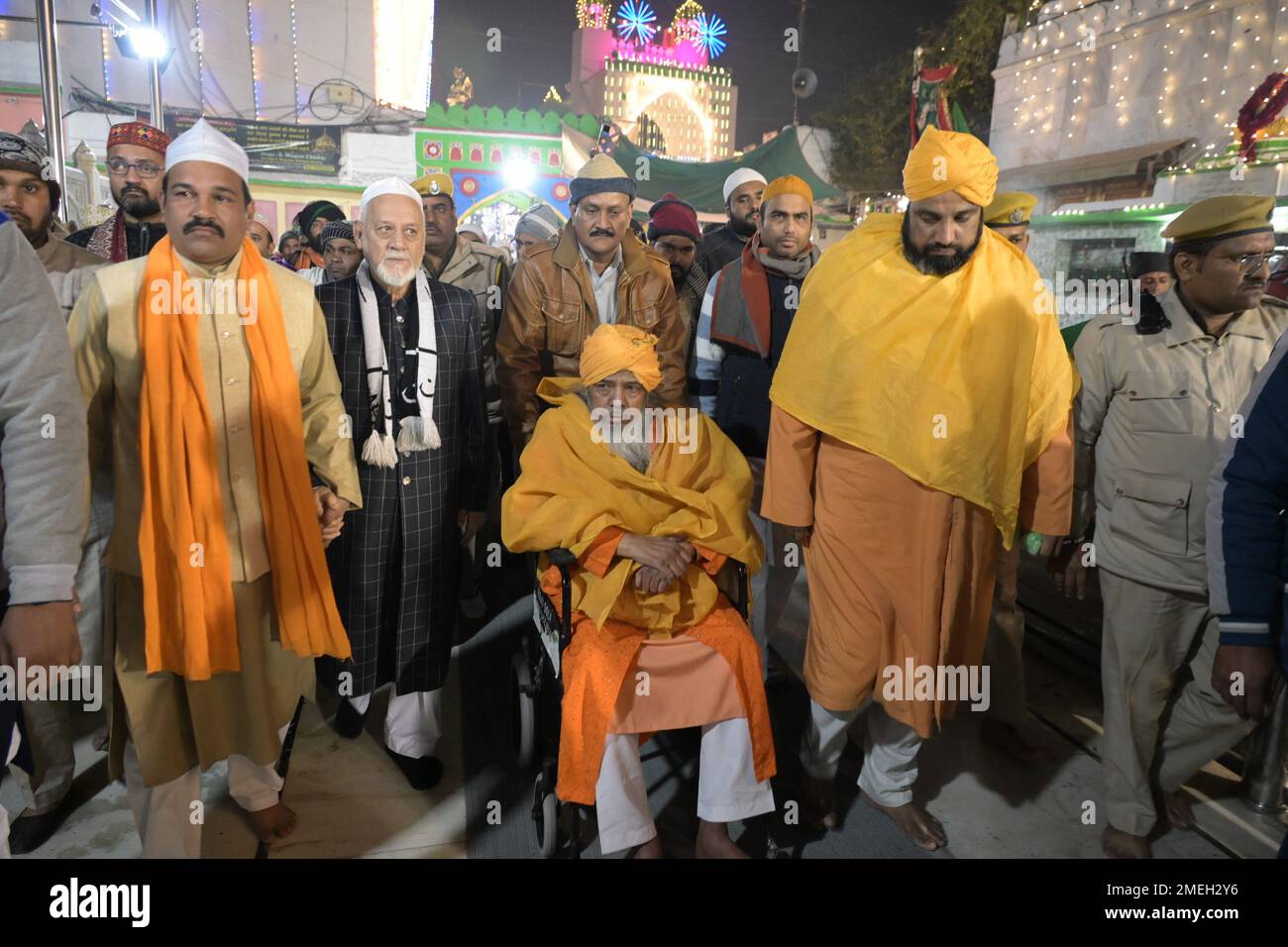 Dargah dewan hi-res stock photography and images - Alamy