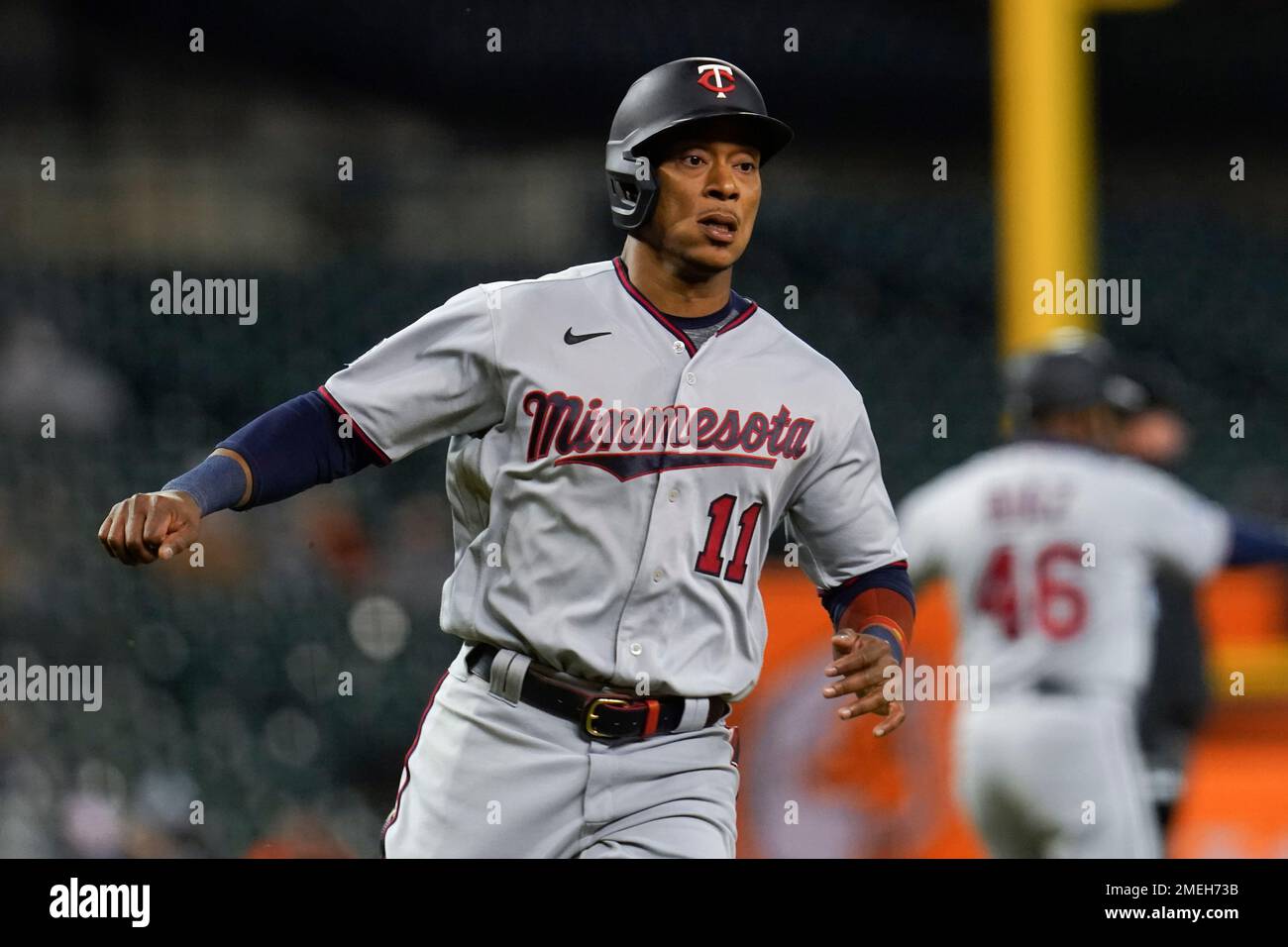 Minnesota Twins' Jorge Polanco (11) rounds third base on his way to ...