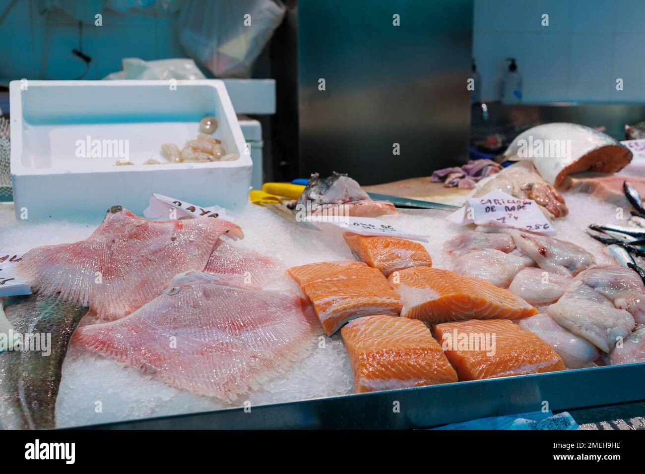 Market Stall with Freshly Caught Fish and Shellfish Stock Photo - Alamy