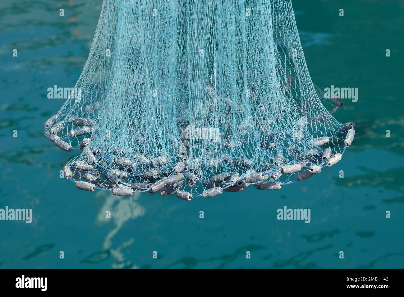 Throwing net for fishing hi-res stock photography and images - Alamy
