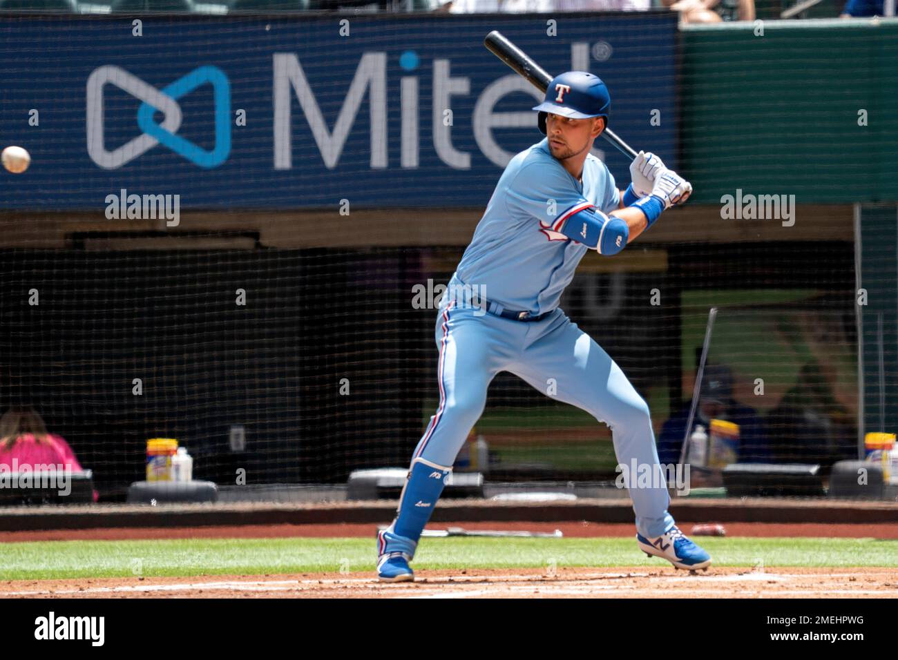 Texas Rangers' Nate Lowe waits for the pitch during a baseball game ...