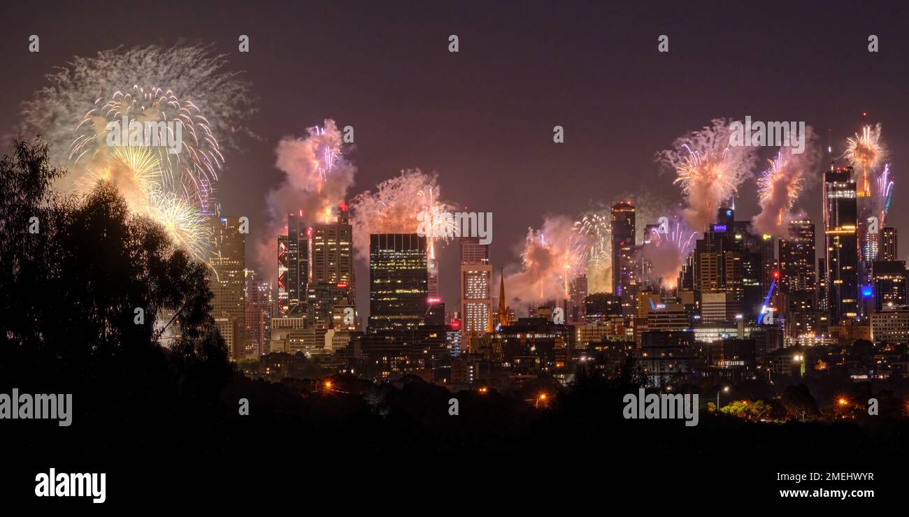 Skyline fireworks hi-res stock photography and images - Alamy
