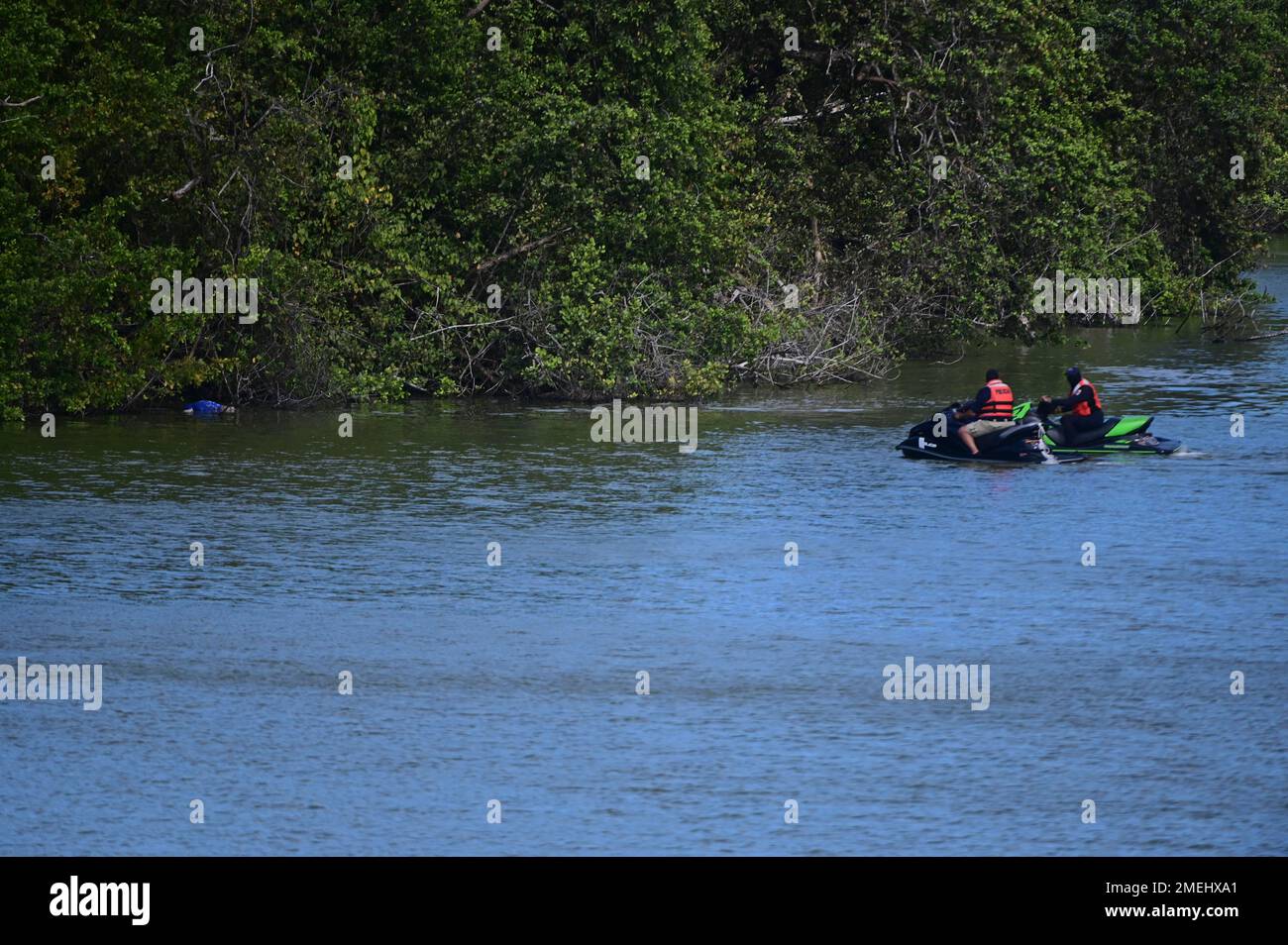 Authorities look at the body of 27-year-old Keishla Rodriguez in the ...