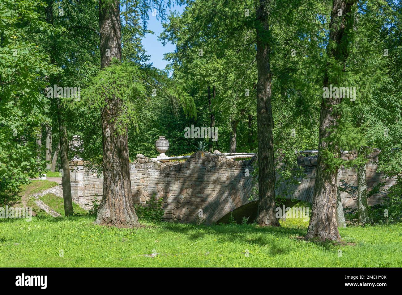 Peterhof, decorative Ruin bridge in Alexandria Park Stock Photo - Alamy